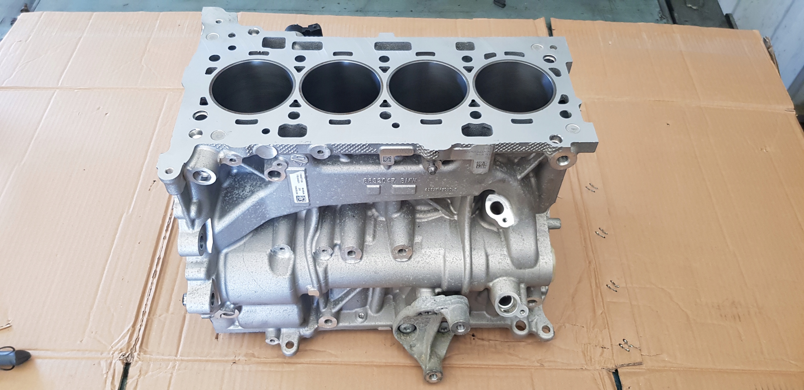 BMW BLOK SILNIKA B48A20A GOTOWY DO MONTAŻU BDB!!! B48A20A za 2200 zł z ...