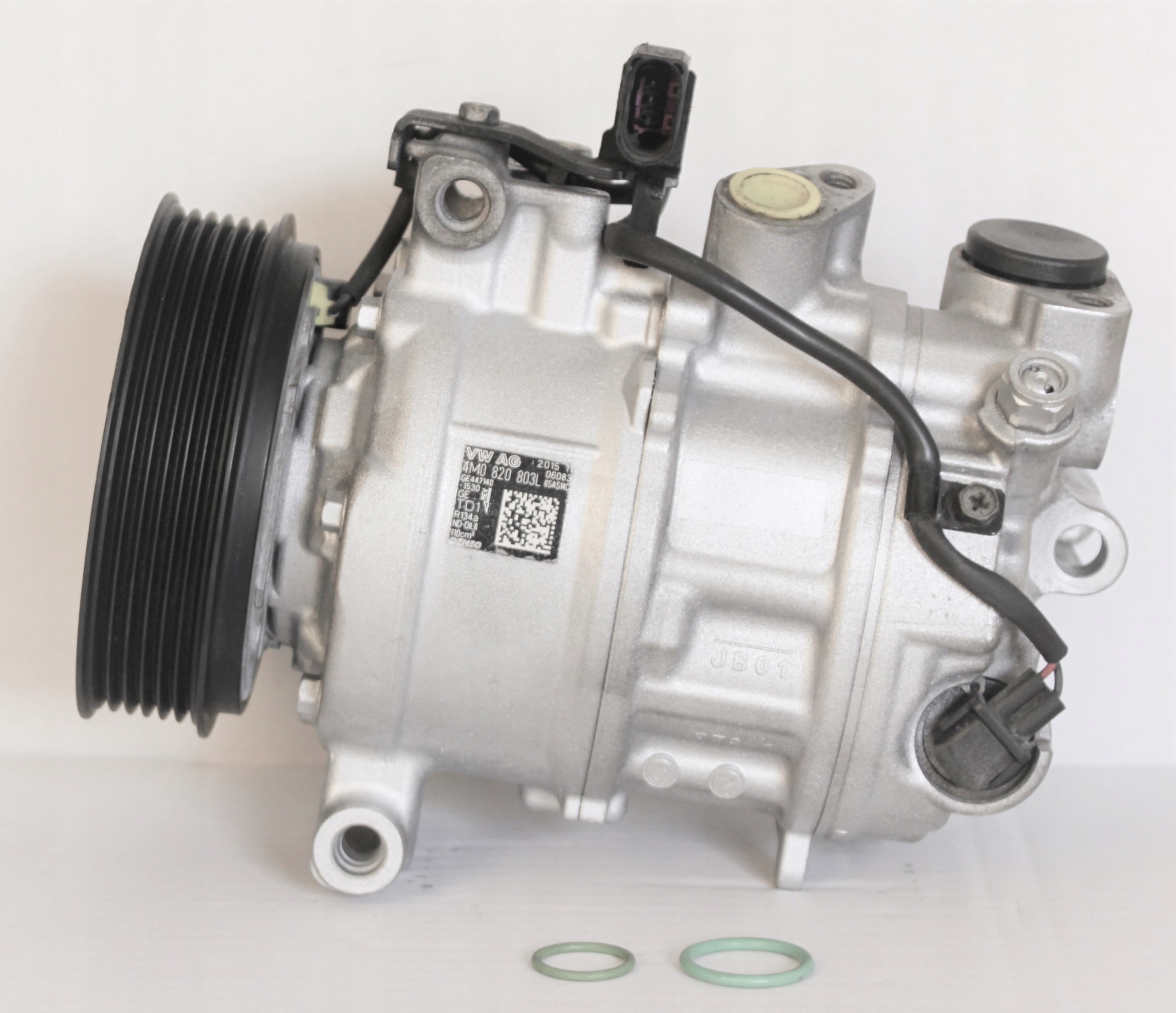 AUDI A4 B9 A6 C7 A5 A7 Q7 3.0 TDI TFSI kompresor 4M0820803L 4M0820803M ...