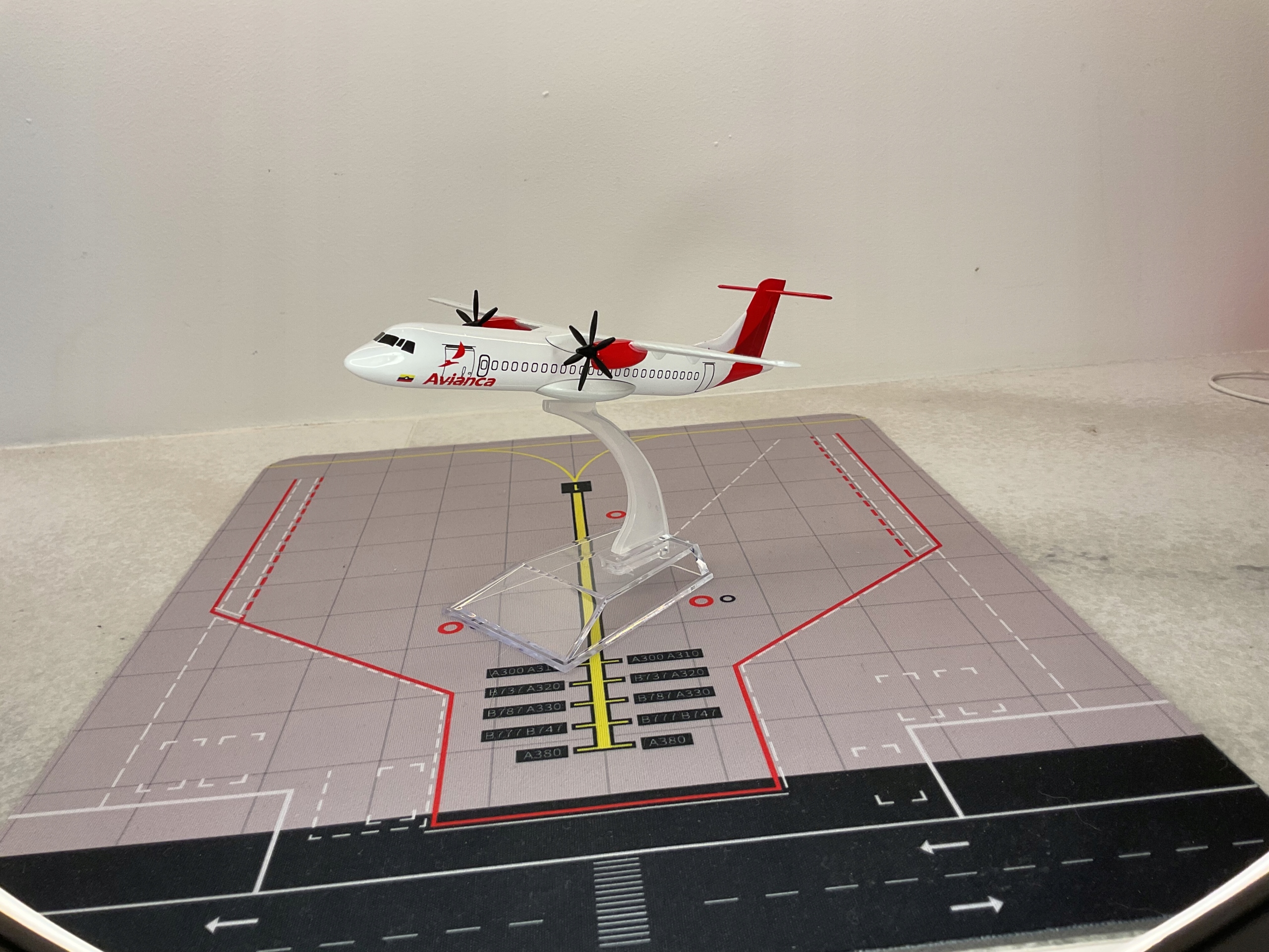 Model letadla ATR Avianca, • Ceny, Recenze - Allegro