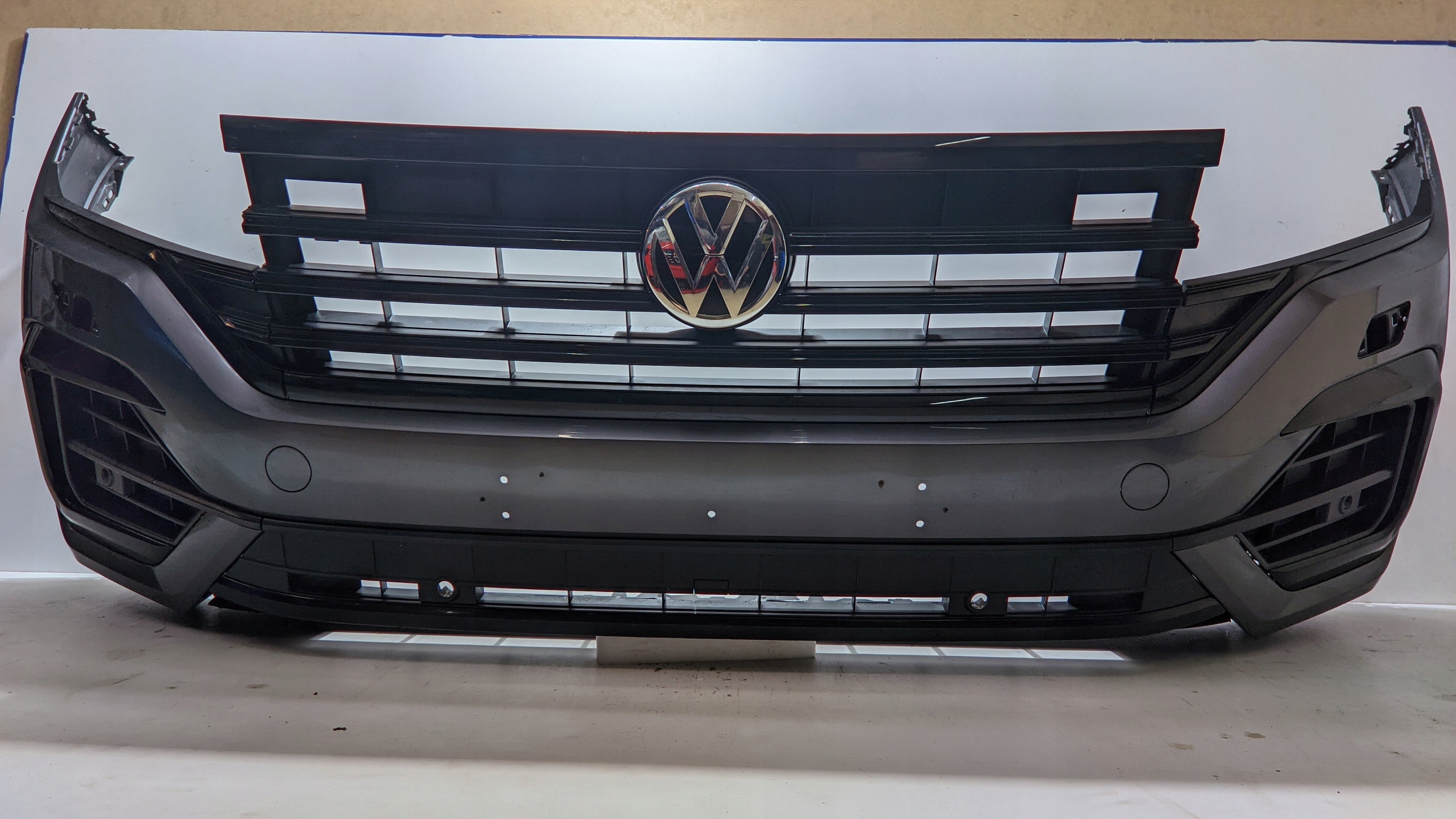 760807061A - Передній бампер VW TOUAREG III R LINE 760 купити на Avtoex ...