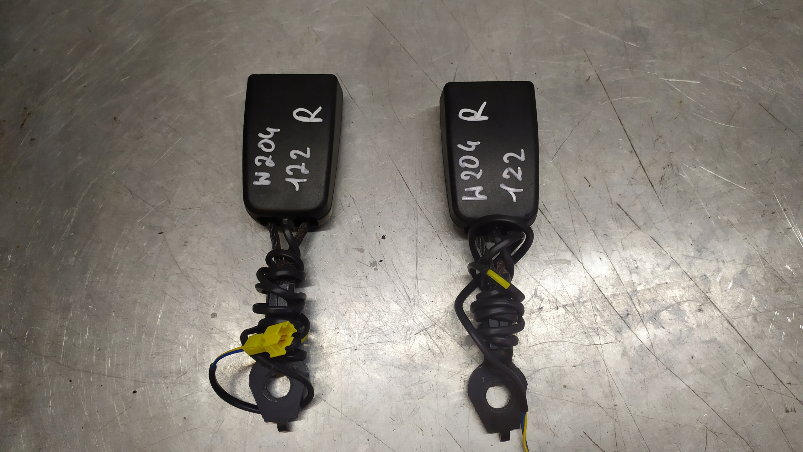 Zapinka Pasa Mercedes Benz W204 - Niska cena na Allegro.pl