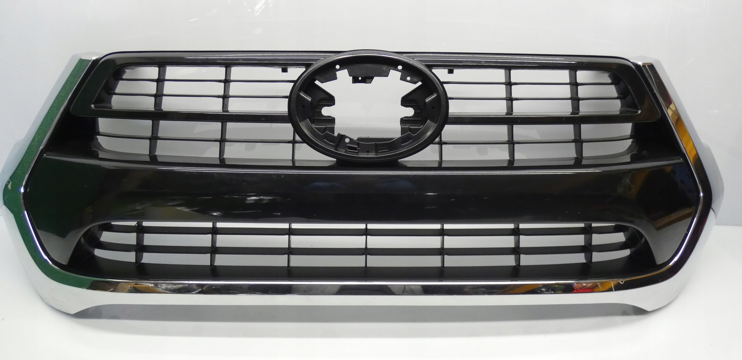 TOYOTA HILUX LIFT 2020- 53100-0KK21 GRILL GRIL ATRAPA za 1000.00PLN z ...