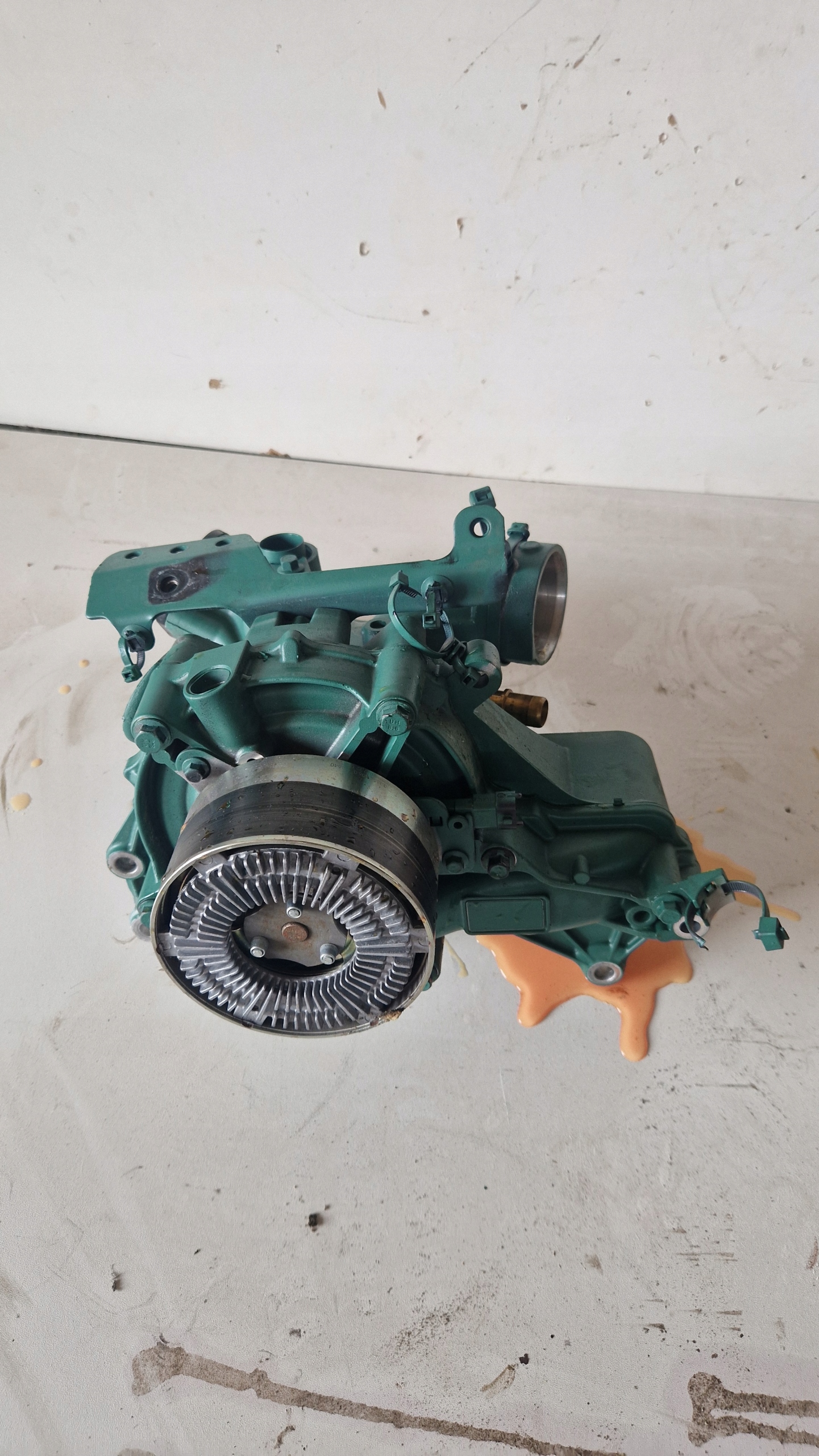 pompa cieczy wody płynu silnik d13k k8 volvo fh4 fh5 euro 6 23959580 za ...