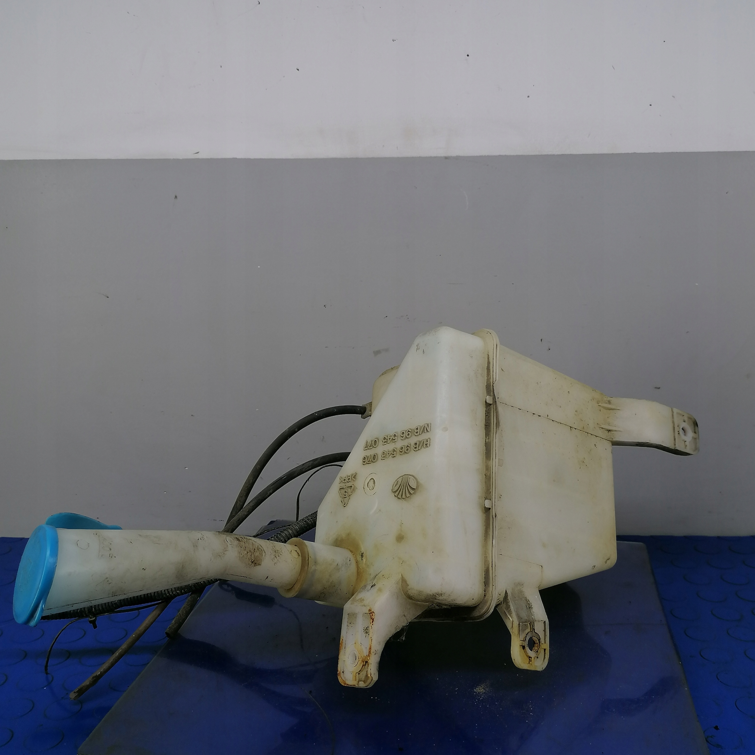 Chevrolet OE 96543076 zbiorniczek spryskiwaczy za 60.00PLN z Białystok ...