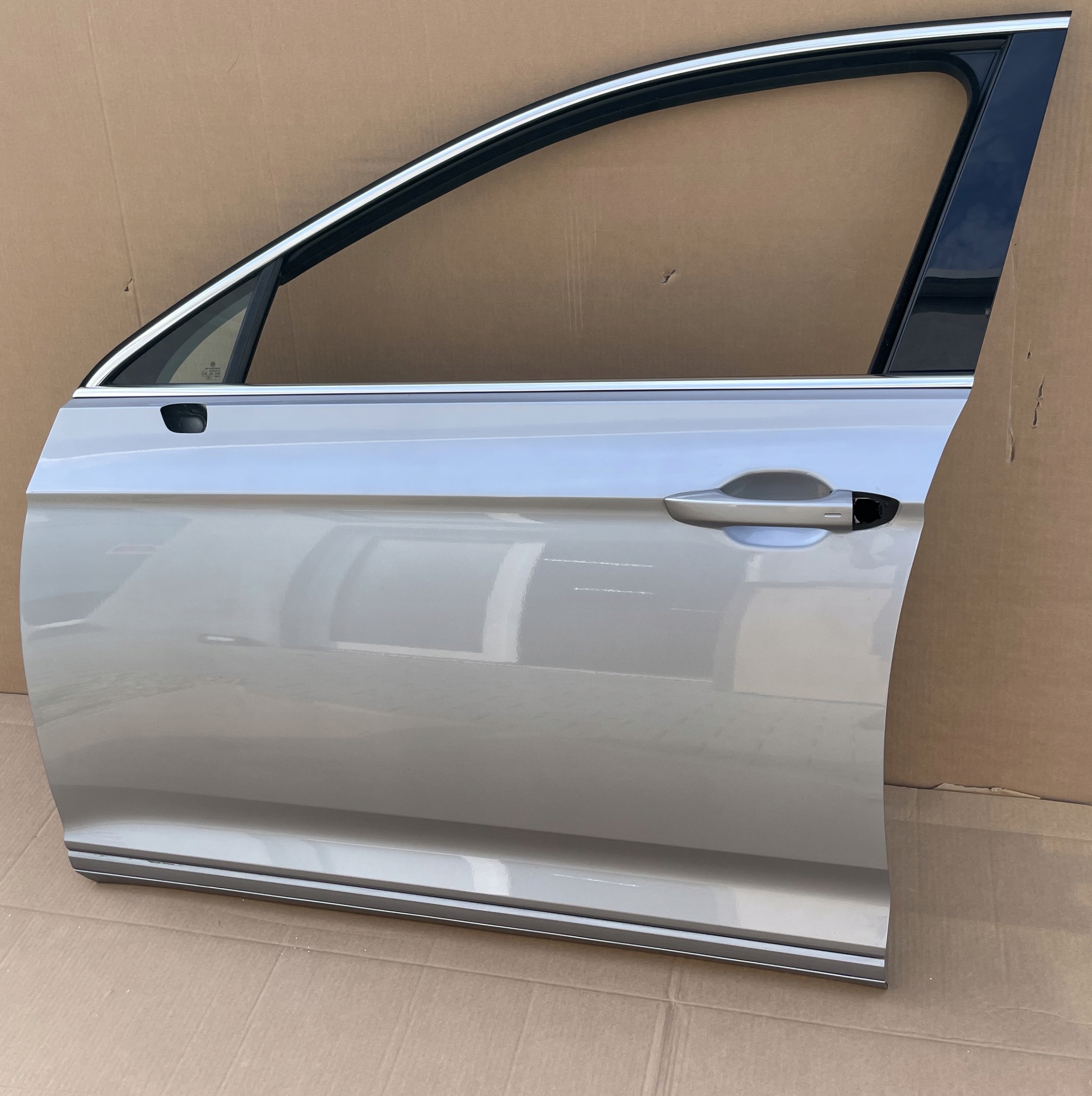 DRZWI VW PASSAT B8 W KOLOR LB7S JAK LAKIER • Opinie - Allegro