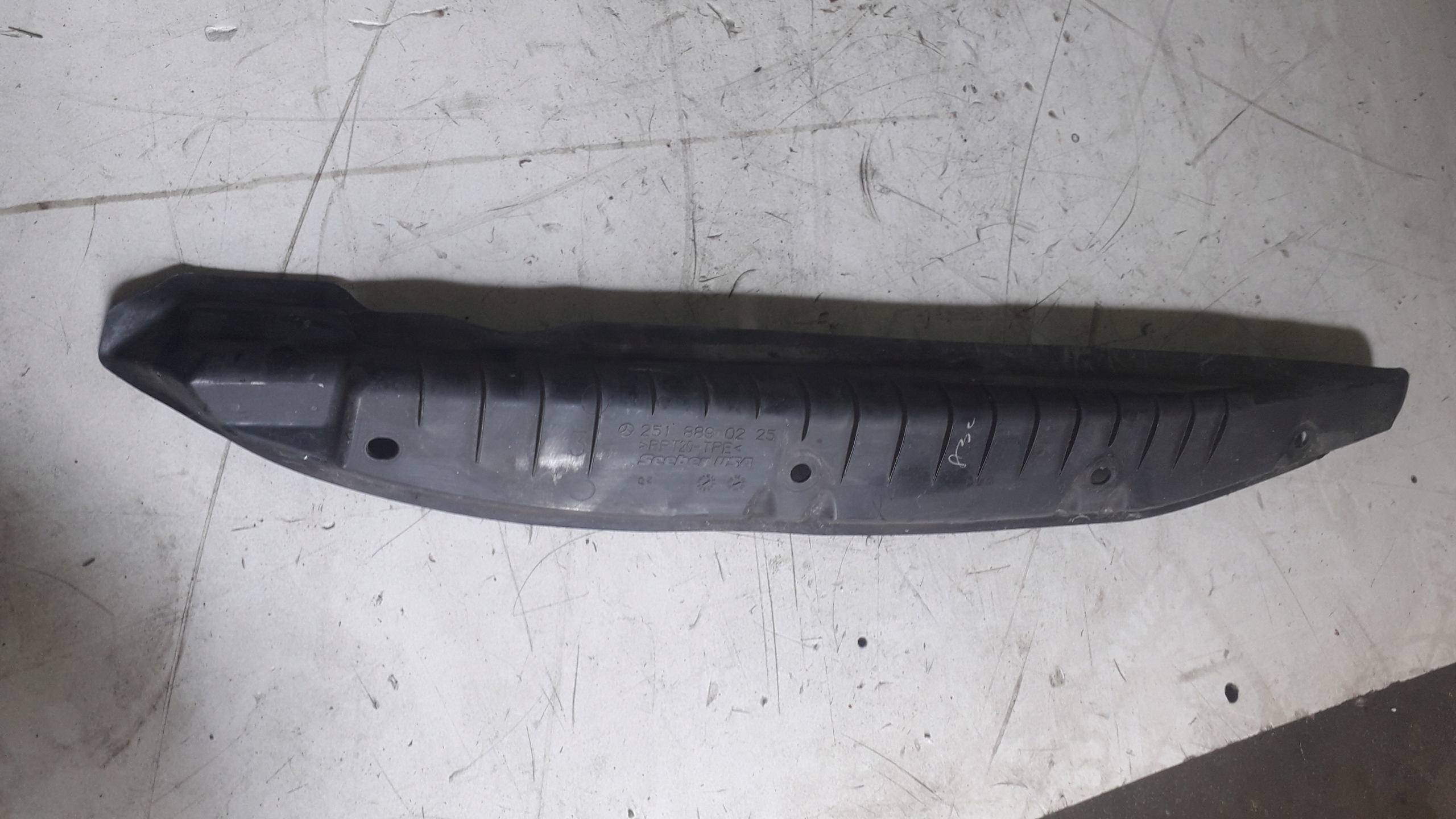 mercedes R W251 R-KLASA WYGŁUSZENIE BŁOTNIKA PRAWE 2518890225 za 25 zł ...