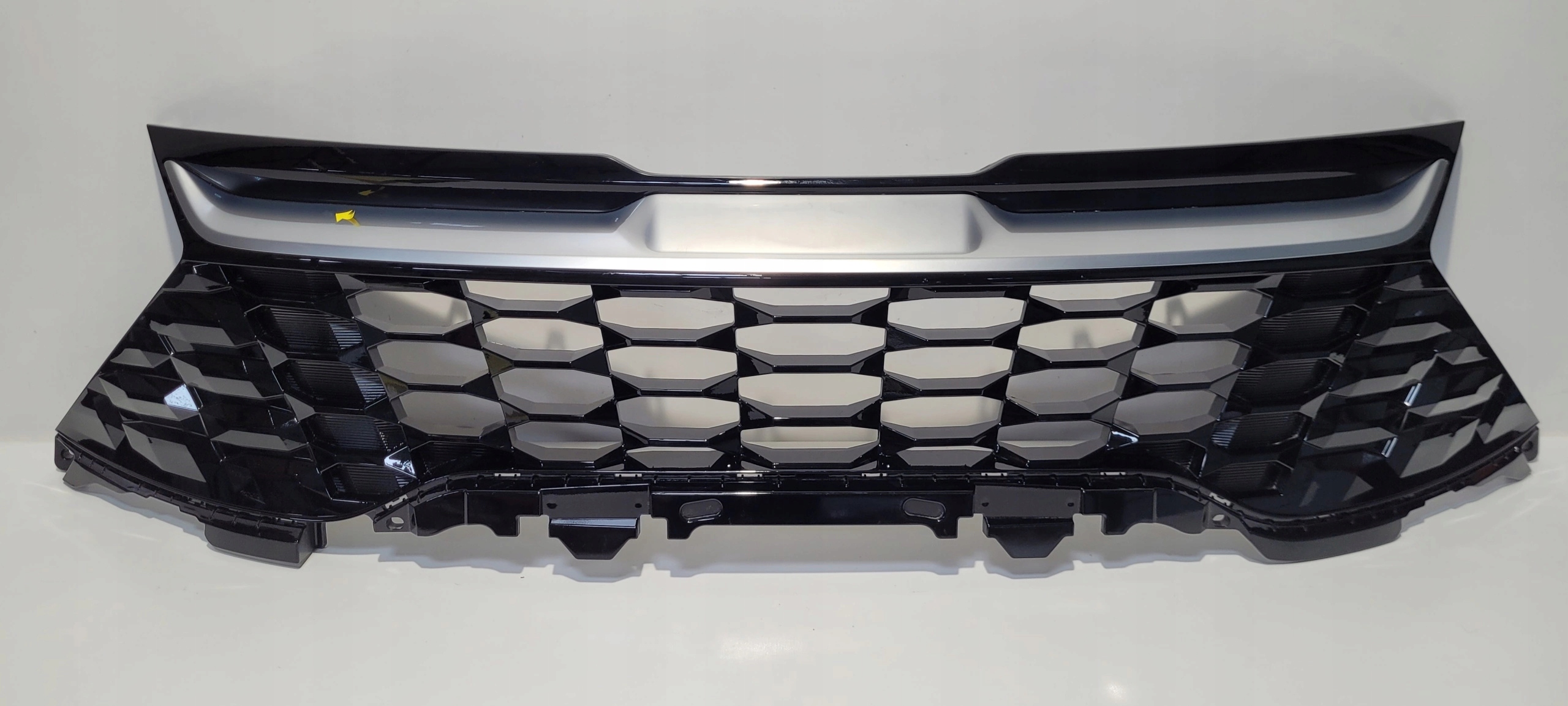 ATRAPA GRILL ZDERZAKA KIA SPORTAGE V 86350-R2020 za 399.00PLN z ...