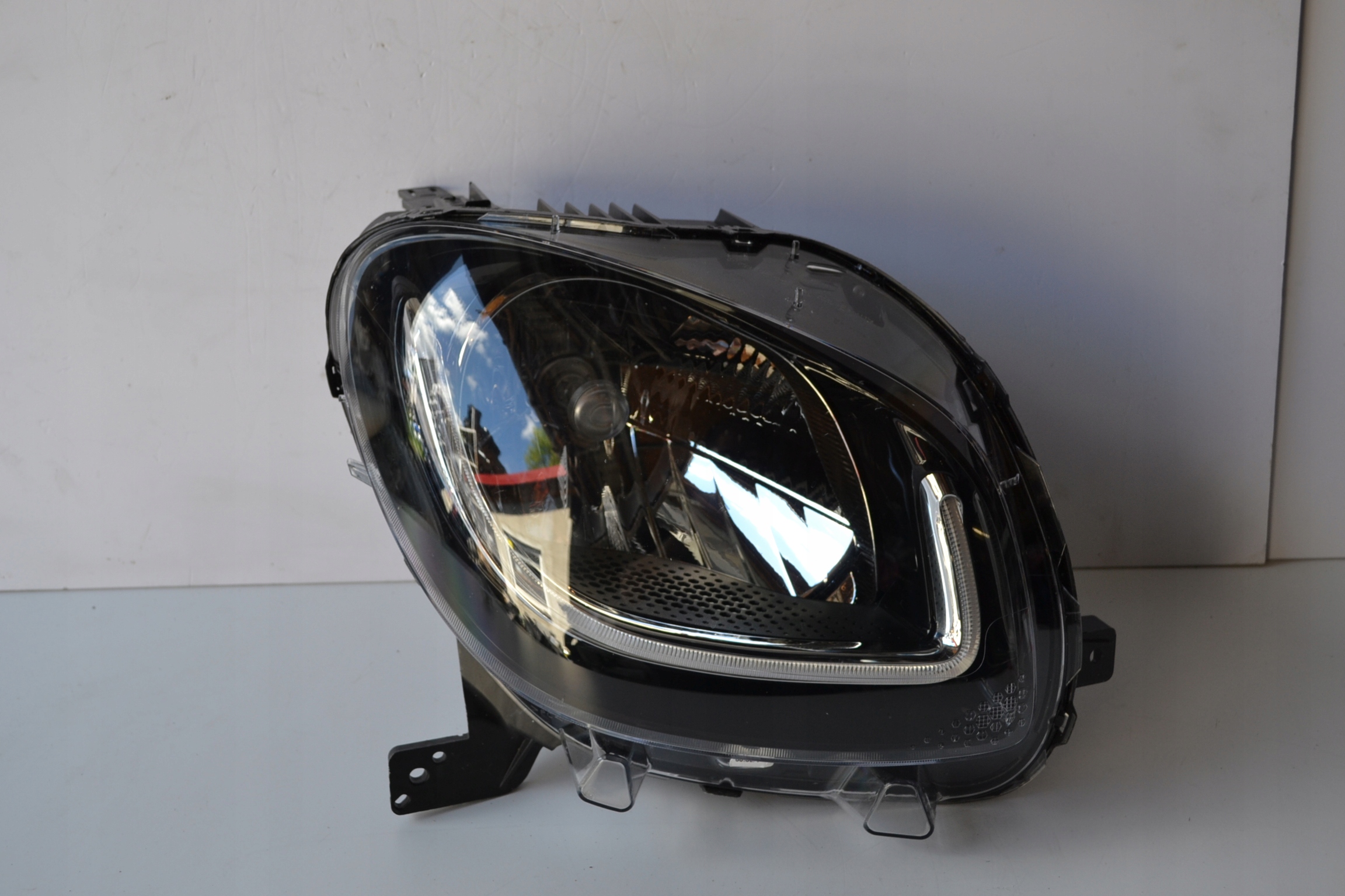 REFLEKTOR LAMPA PRAWA SMART FORFOUR FORTWO III LED 453 A453 W453 NOWA ...