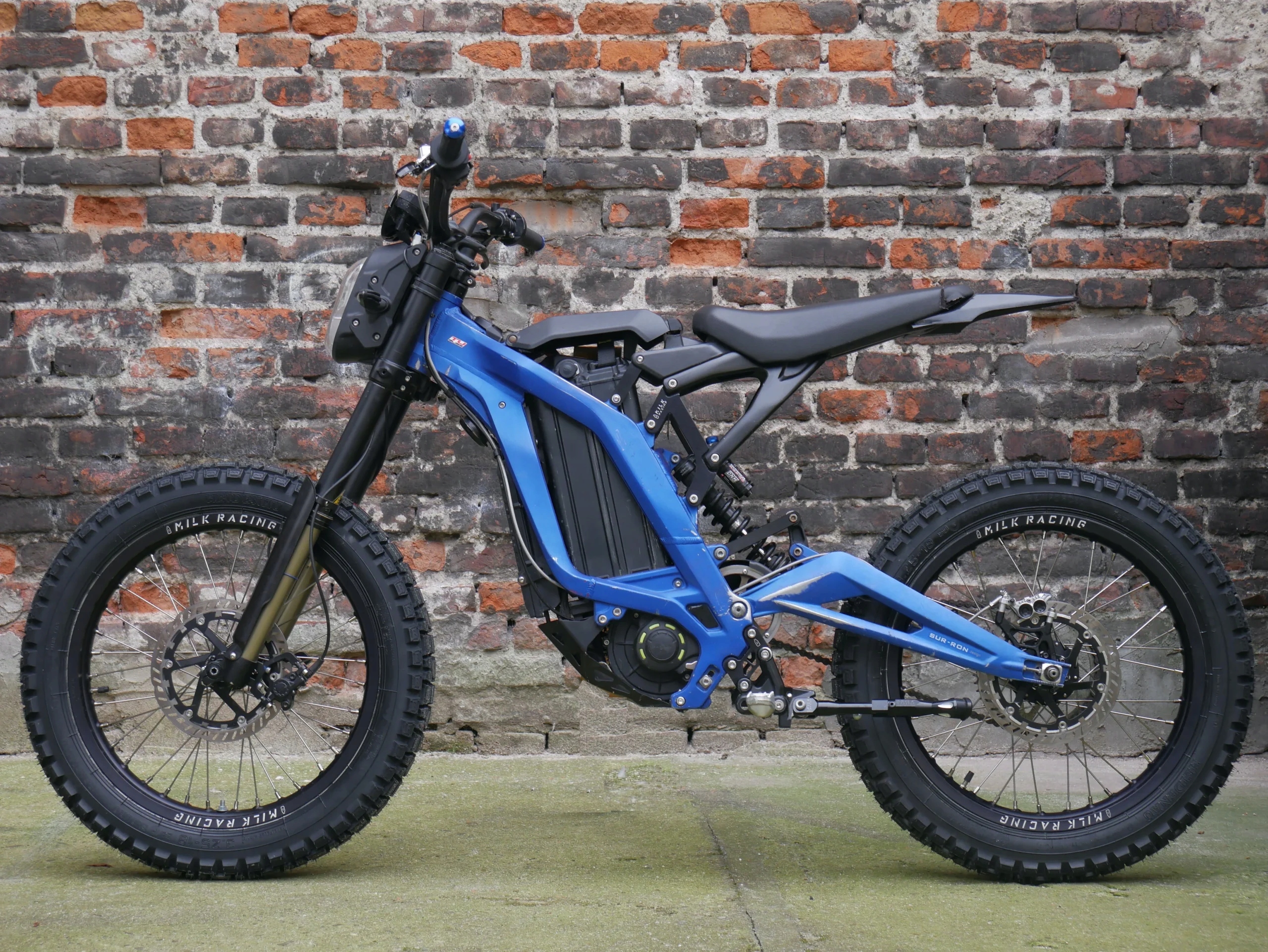 ZESTAW KÓŁ MILK RACING 18" SURRON/TALARIA + OPONY TRIAL za 2219.00PLN z ...