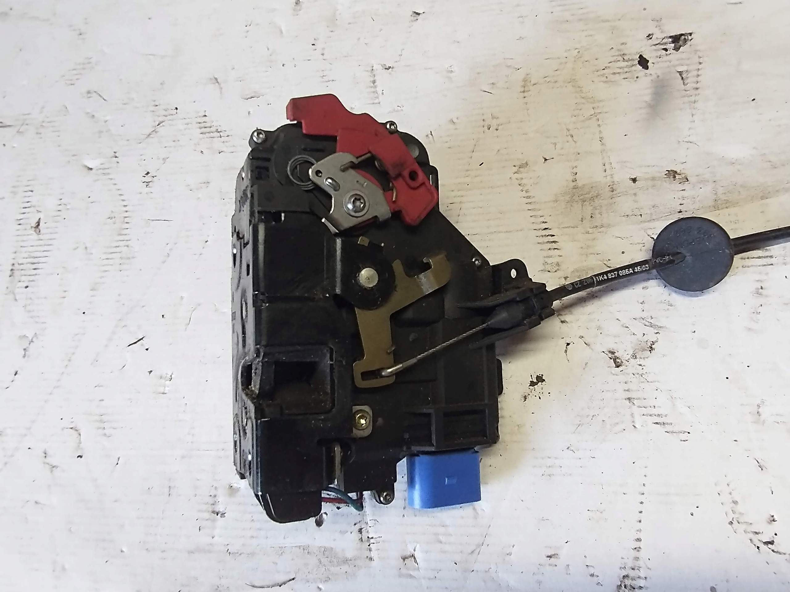 Skoda OE 3D1 837 015 zamek drzwi - porównaj ceny - Allegro.pl