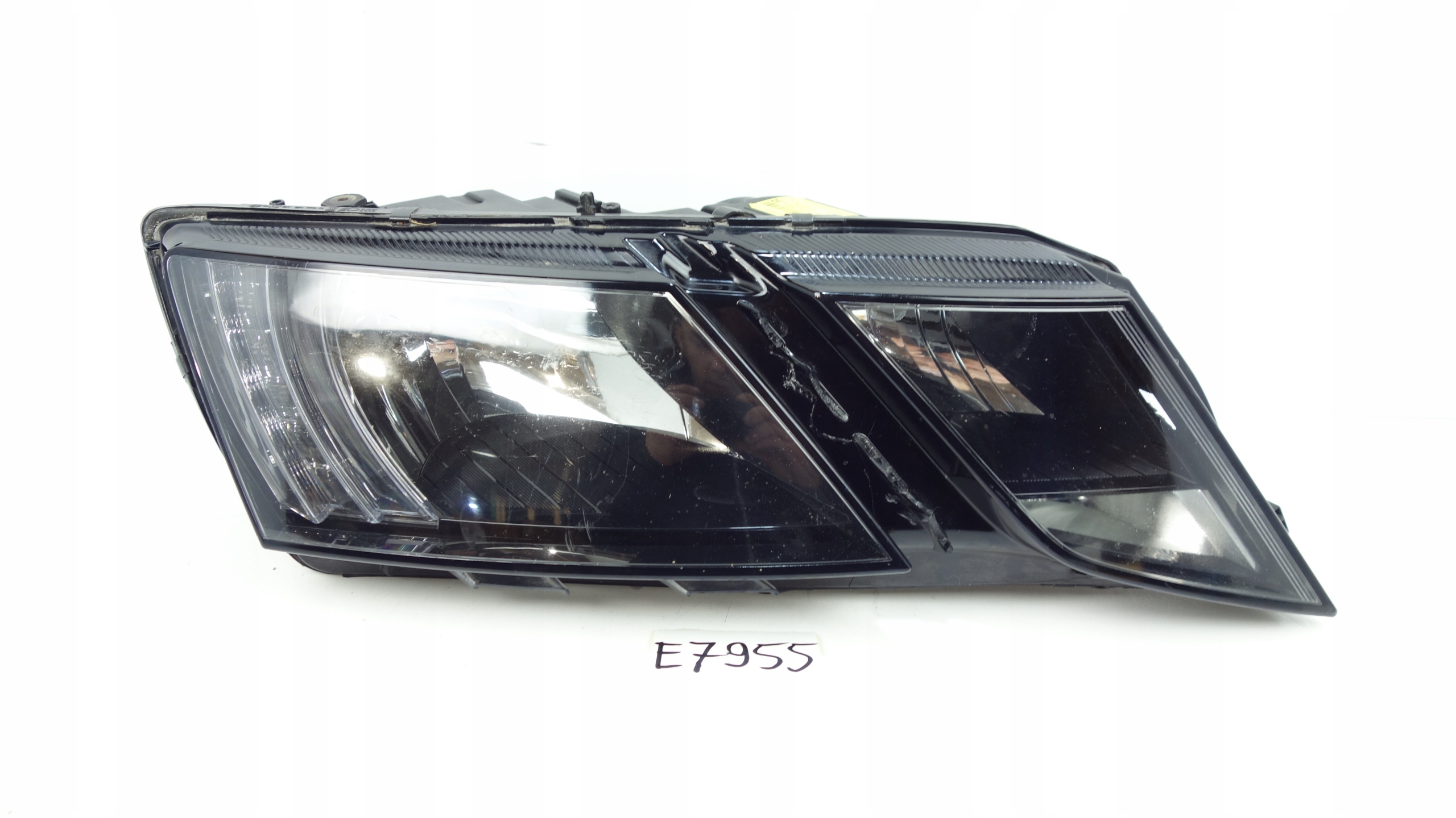 SKODA OCTAVIA III LIFT LAMPA PRAWA PRZÓD EUROPA 5E1941016C • Opinie ...