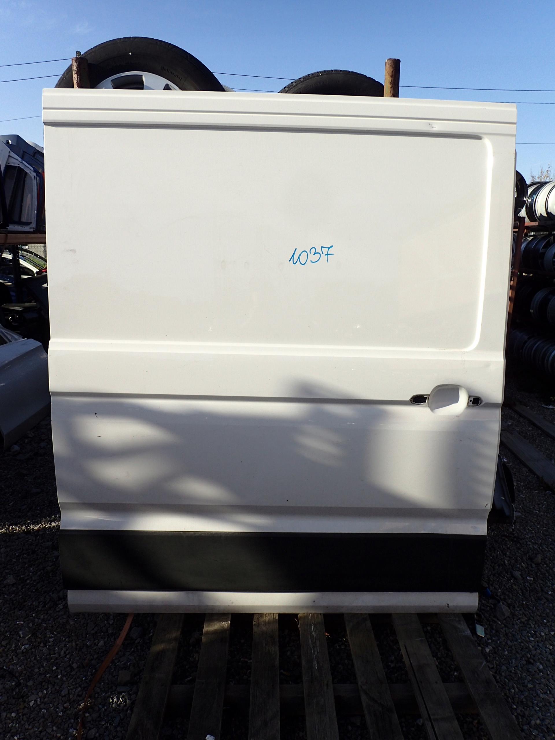 DRZWI PRAWE TYŁ VW CRAFTER 7C MAN TGE za 1250.00PLN z Jasienica ...