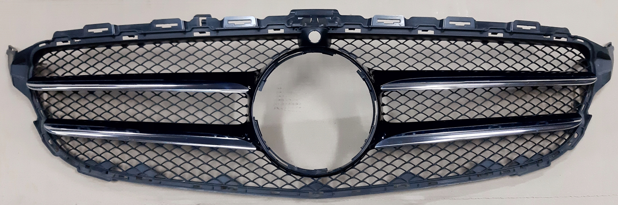 MERCEDES C-KLASA W205 GRILL ATRAPA NIGHTPAKET CZARNY KAMERA za 699 ...