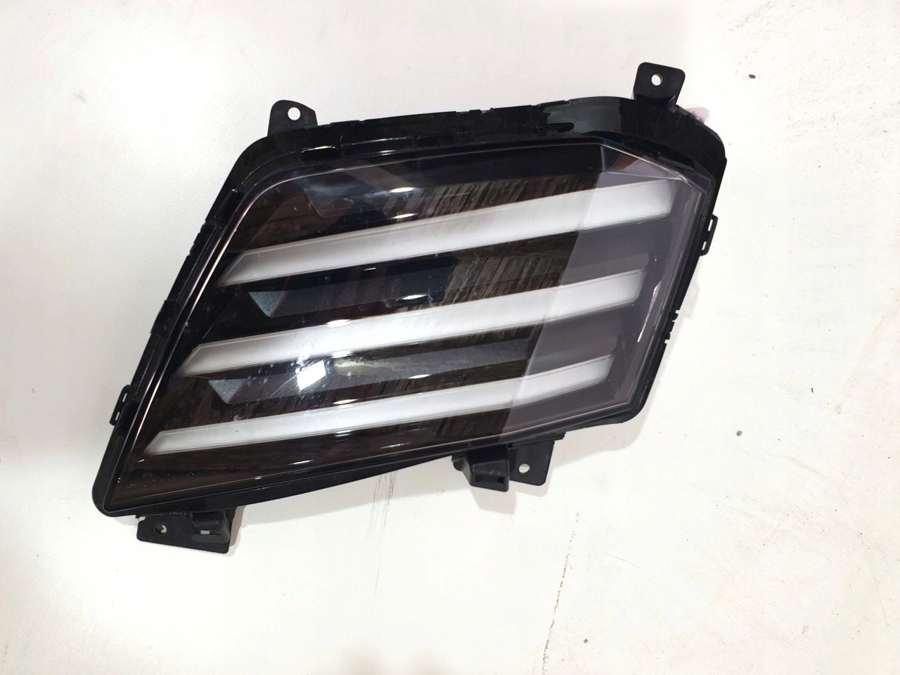 PEUGEOT 208 II 2 LIFT LAMPA LED DRL PRAWY JAZDY DZIENNEJ 9851053980 ...