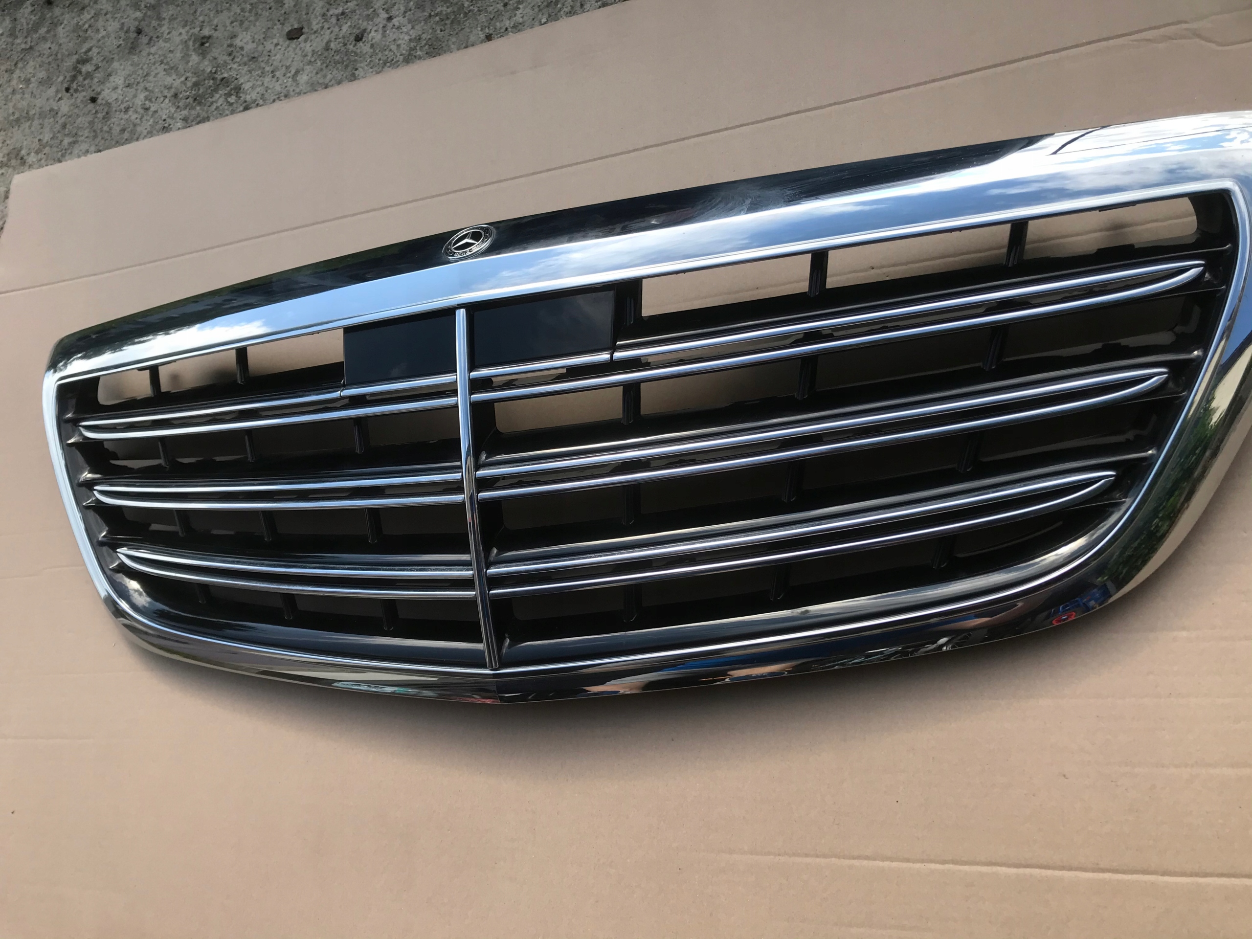 Atrapa Mercedes s-klasa 222 kamera lift 2228802400 za 1350 zł z Leszno ...