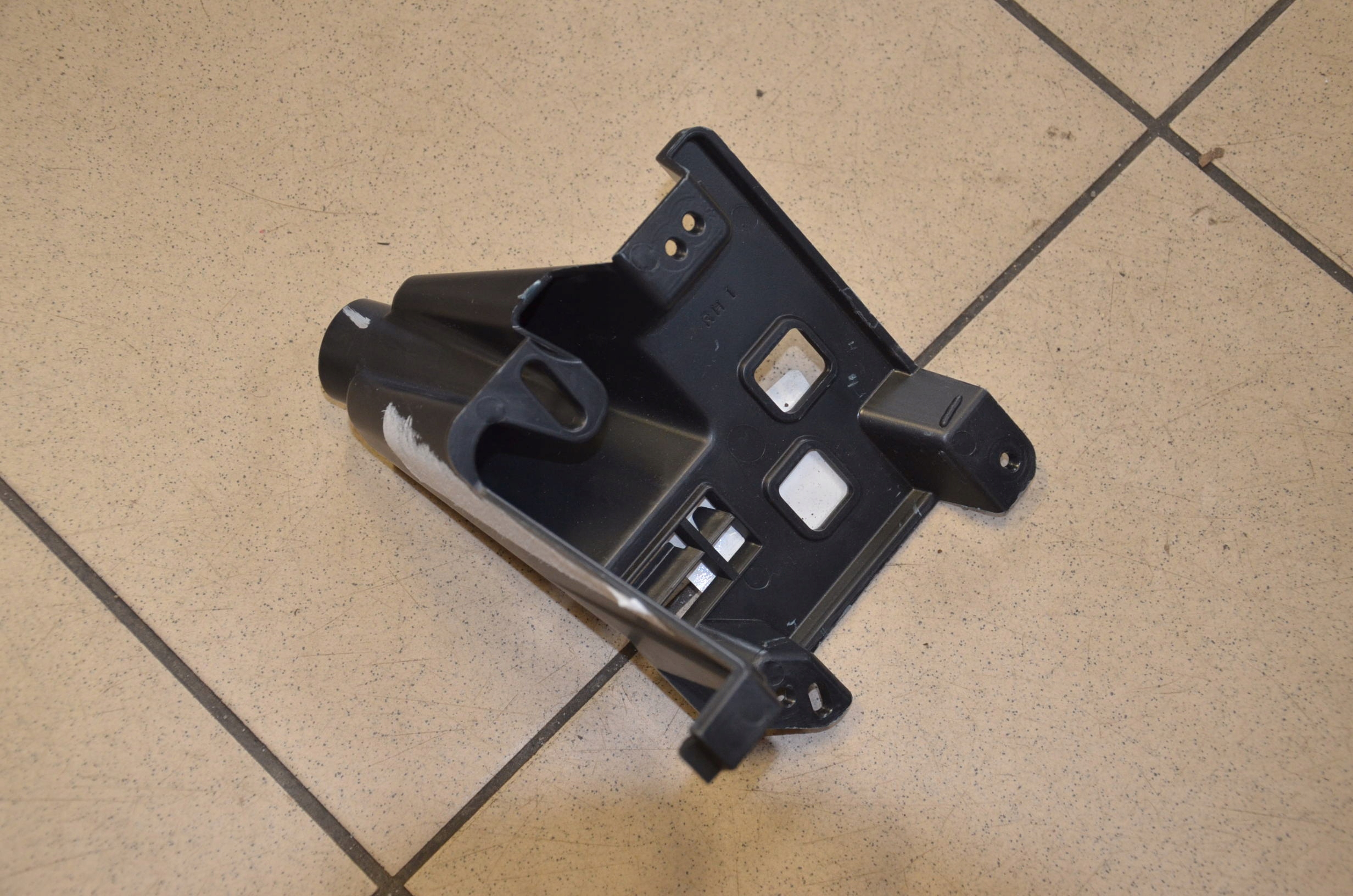 LAMPA TYŁ TYLNA MOCOWANIE WRANGLER JL 2018+ • Cena, Opinie - Allegro