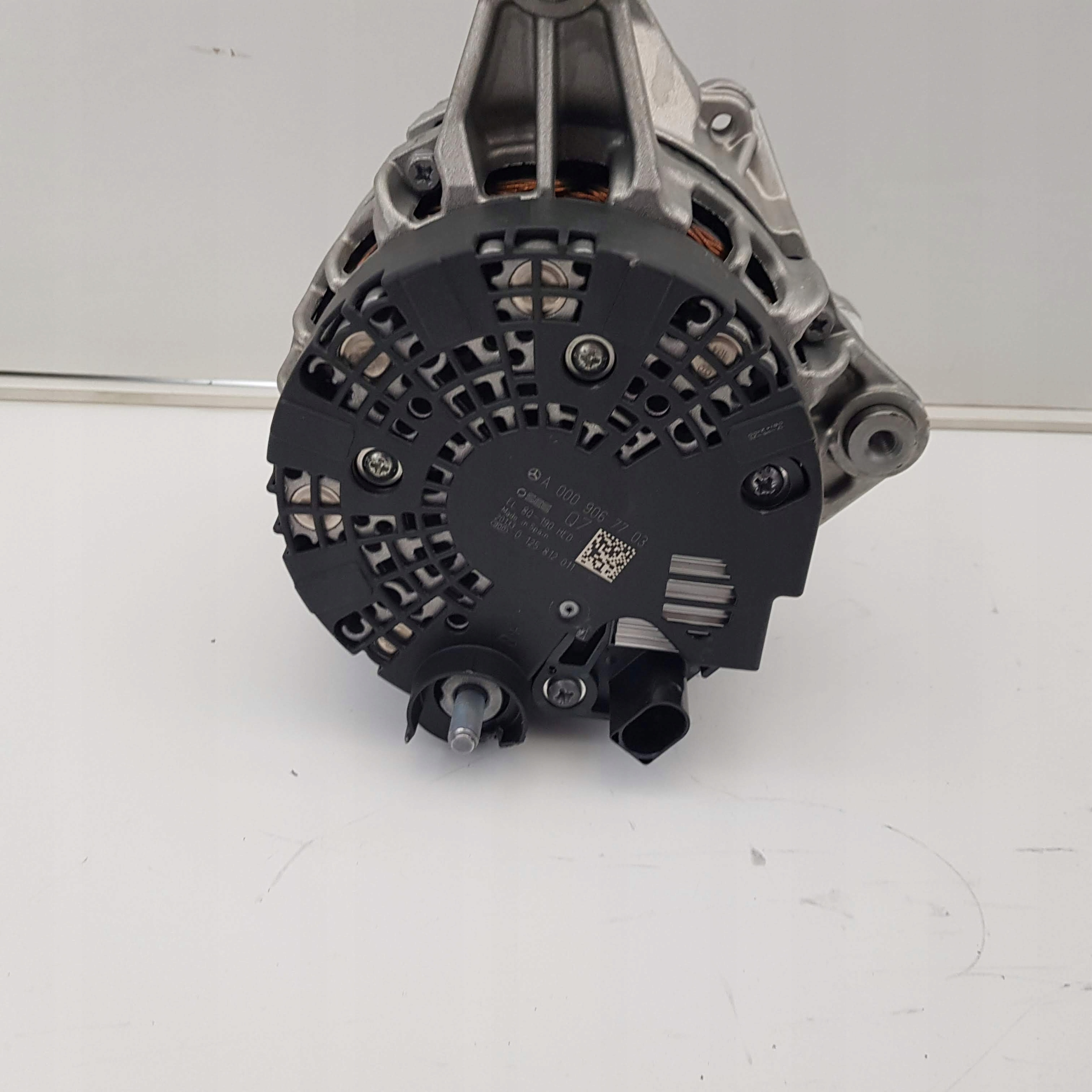 Alternator Mercedes-Benz OE A0009067703 - porównaj ceny - Allegro.pl