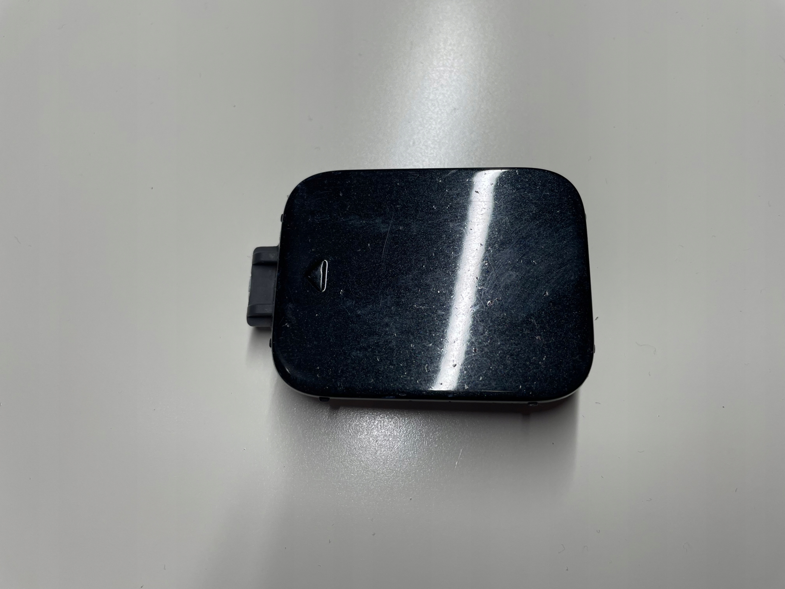 BMW 5 E60 E61 LCI LIFT 07-10 ZAŚLEPKA HAK PRZÓD OE 51117184708 / ...