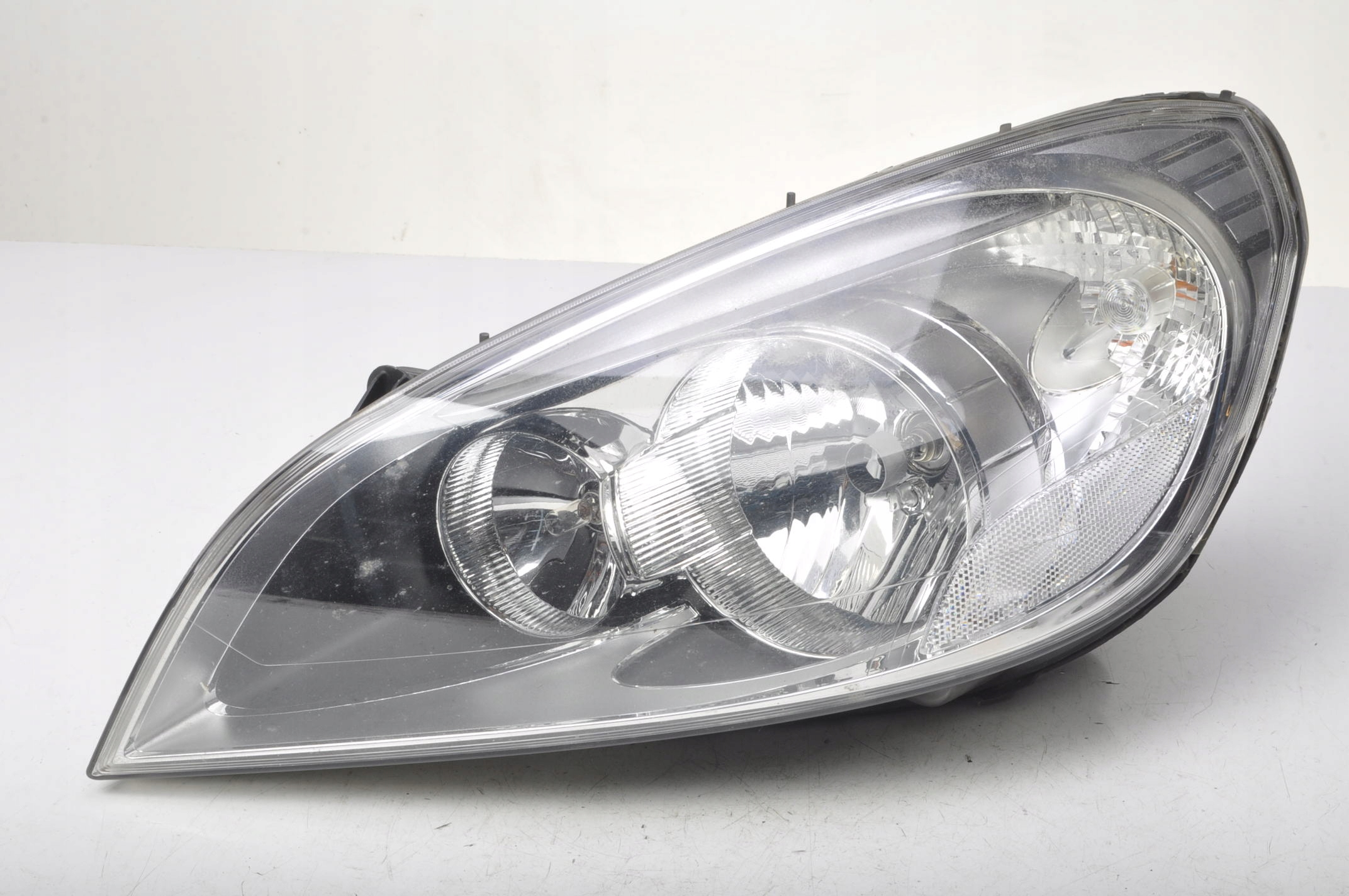 VOLVO V60 LAMPA LEWA PRZEDNIA LEWY PRZÓD 31383068 za 349 zł z UJAZD ... VOLVO V60 LAMPA LEWA PRZEDNIA LEWY PRZÓD 31383068 za 349 zł z UJAZD ...