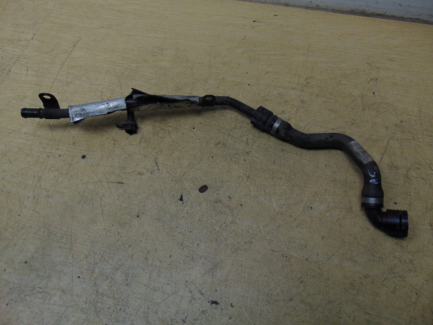 WĄŻ PRZEWÓD WODNY AUDI A5 1.8 TFSI 8K0819334AJ za 70.00PLN z SZCZAWIN ...