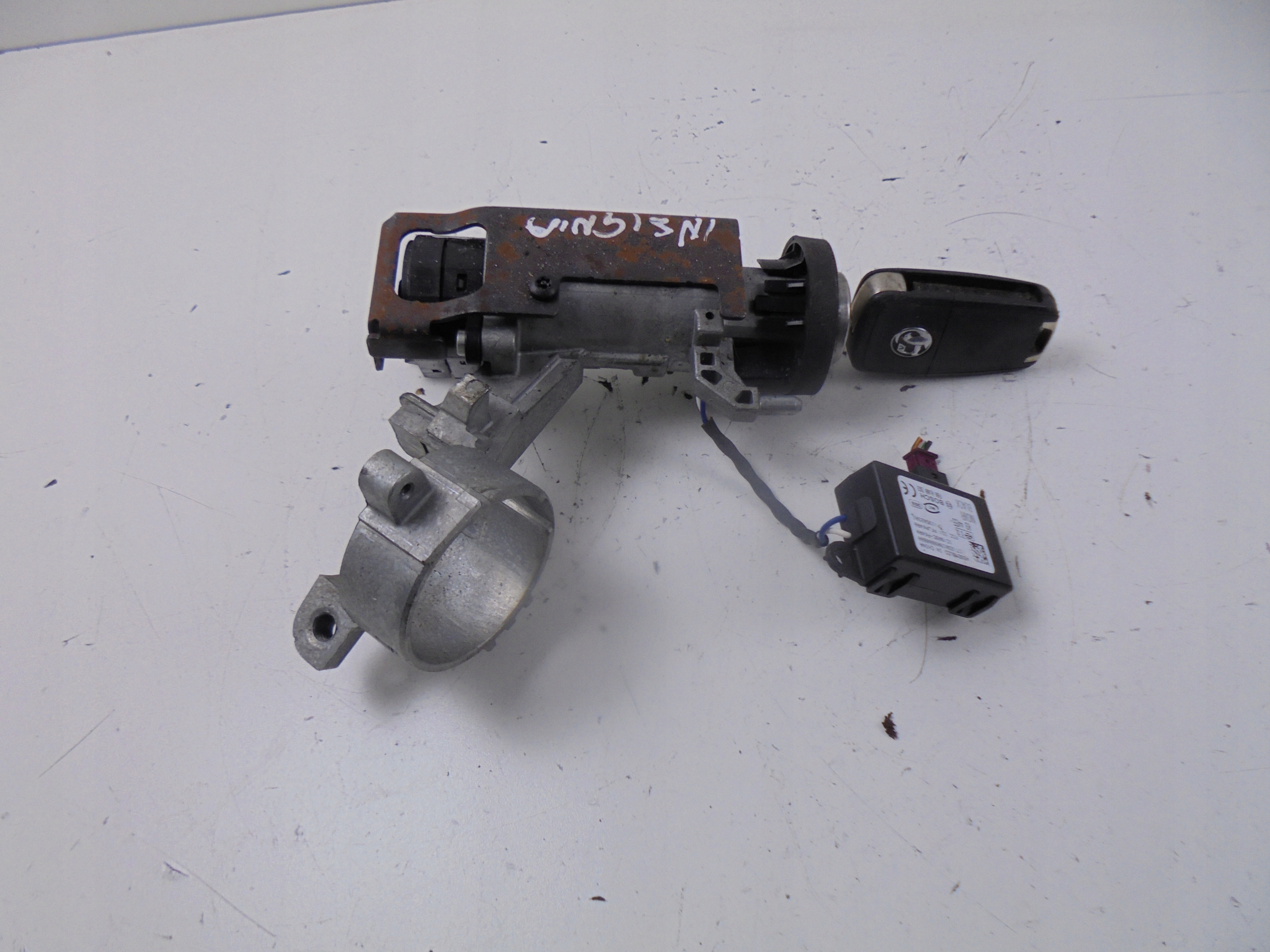 Stacyjka Opel OE 25799293 - porównaj ceny - Allegro.pl