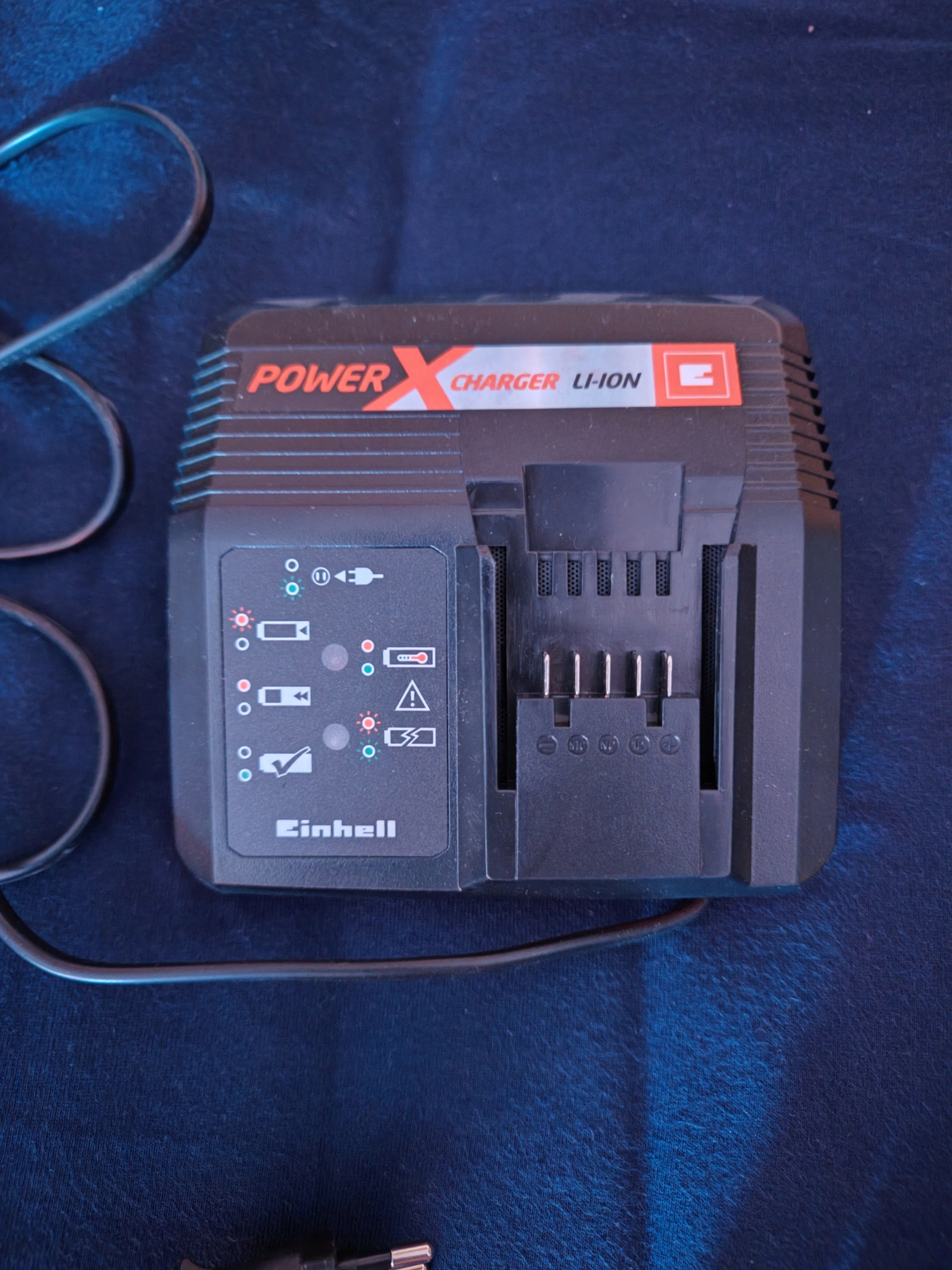 Ładowarka Einhell Power-X-Charger 21V 3A 72W • Opinie - Allegro