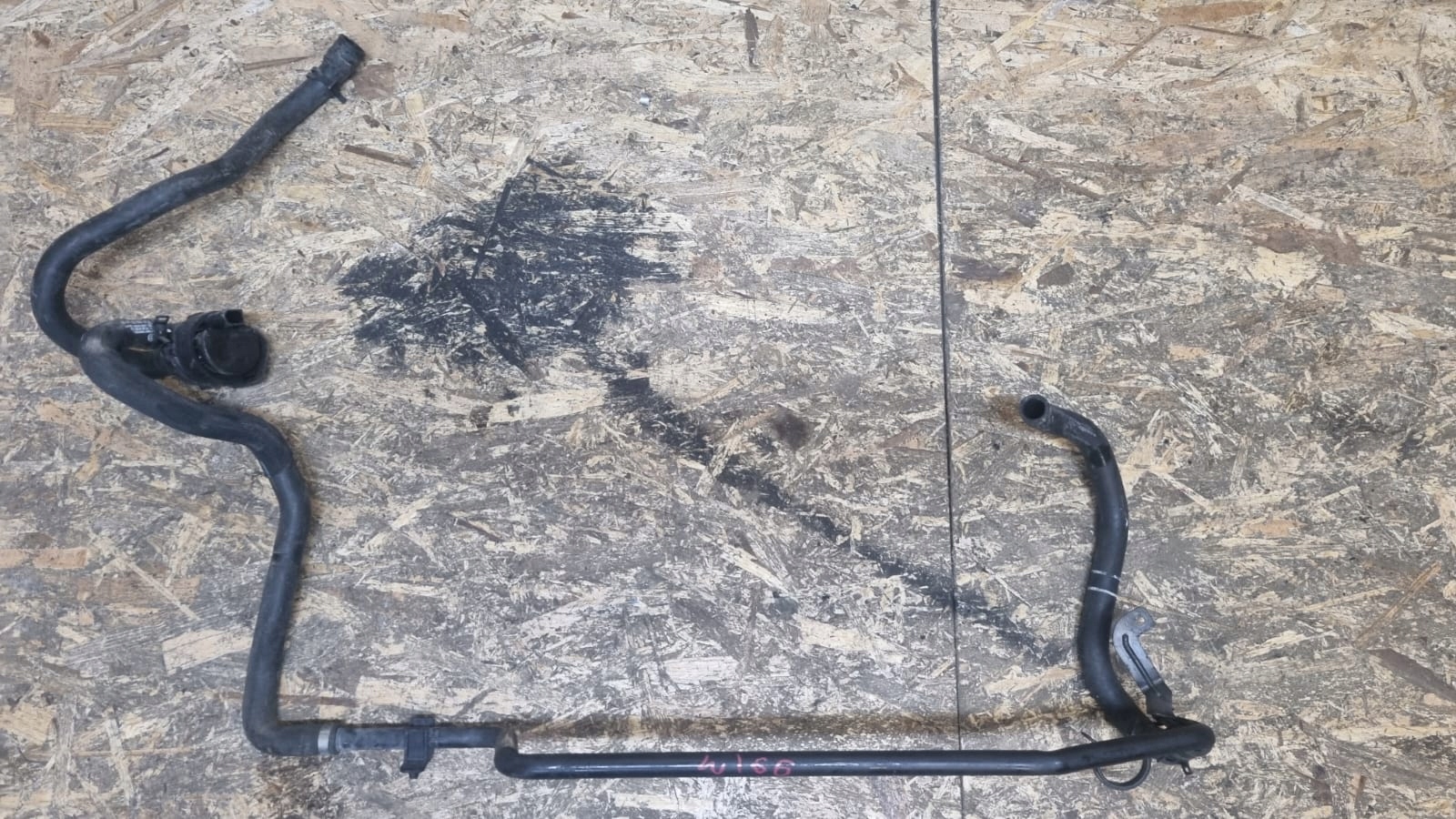 MERCEDES W 166 GLE GLS ML PRZEWÓD WĄŻ WODY POMPA OBIEGOWA A1668305196 ...