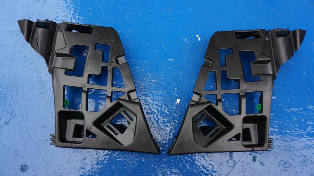 VOLVO S90 V90 CC - ŚLIZG PRZEDNIEGO ZDERZAKA PRZÓD 31383284 31383285 za ...