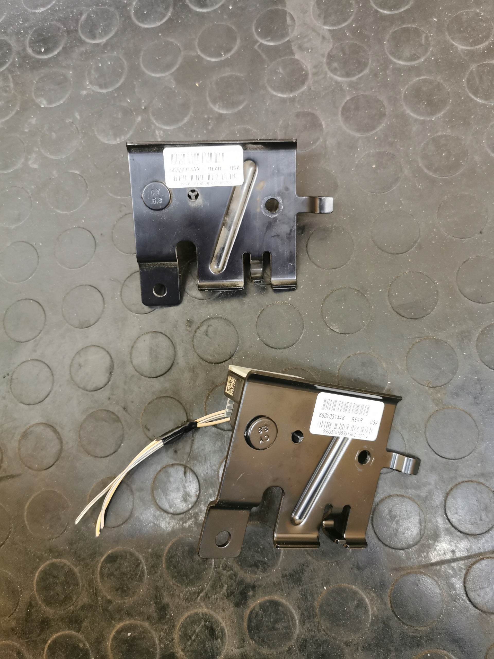 68320314AB 68320314AA DODGE RAM CZUJNIK POZIOMU ZAWIESZENIA za 400 zł z ...