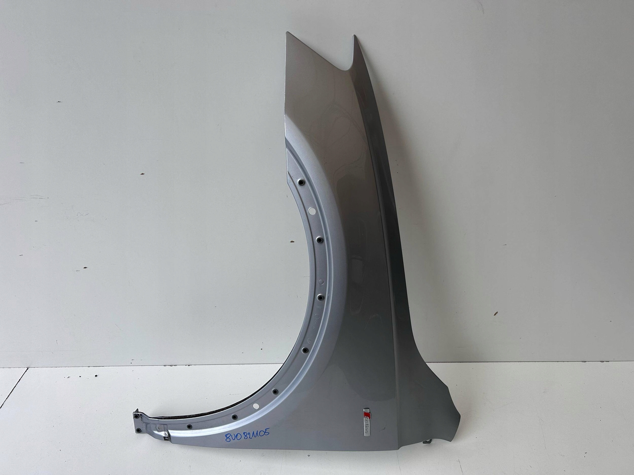 AUDI Q3 8U BŁOTNIK LEWY PRZÓD 8U0821105 ORYGINAŁ za 1099.00PLN z OSIEK - Allegro - (17431285350)