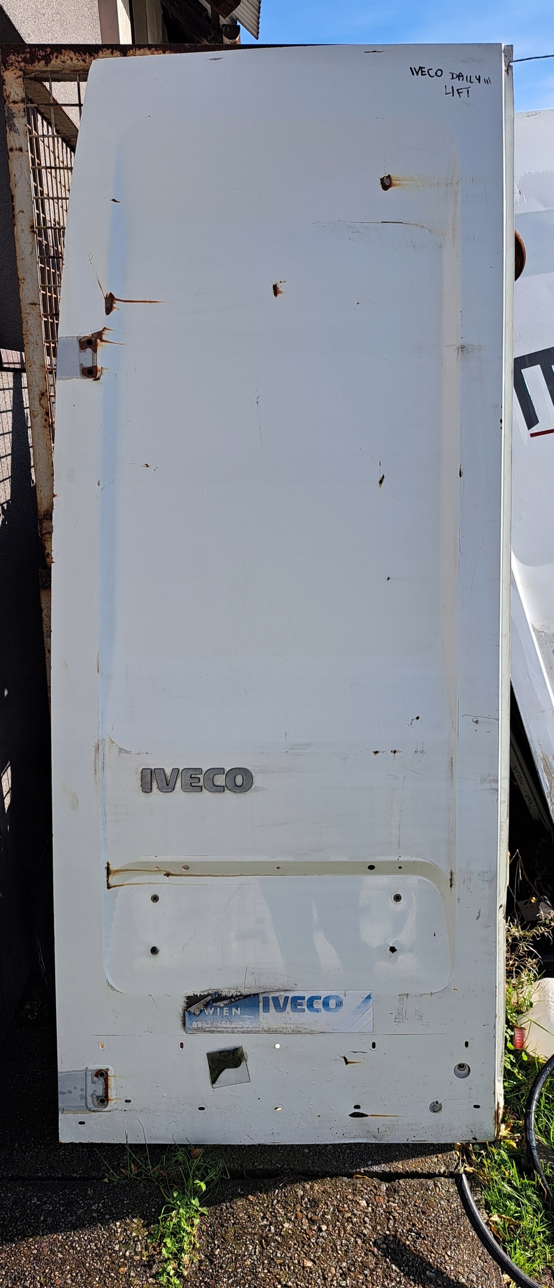 IVECO DAILY III LIFT DRZWI LEWE TYLNE TYŁ za 400 zł z JASIENICA ... IVECO DAILY III LIFT DRZWI LEWE TYLNE TYŁ za 400 zł z JASIENICA ...