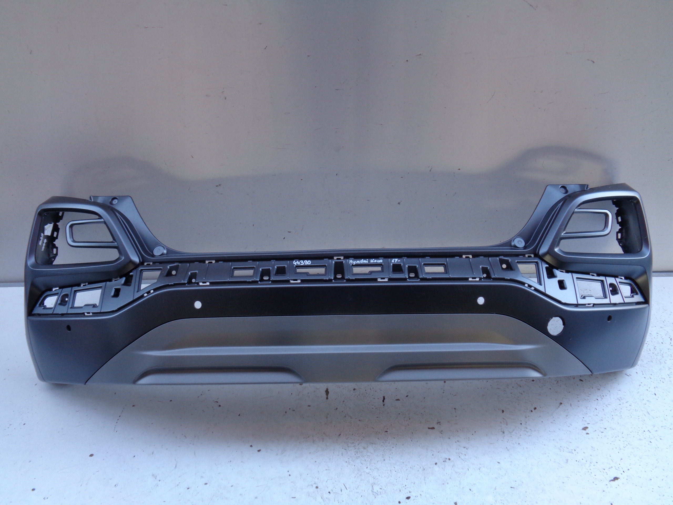 ZDERZAK TYLNY HYUNDAI KONA 17- NR 44390 za 250.00PLN z Jasienica ...