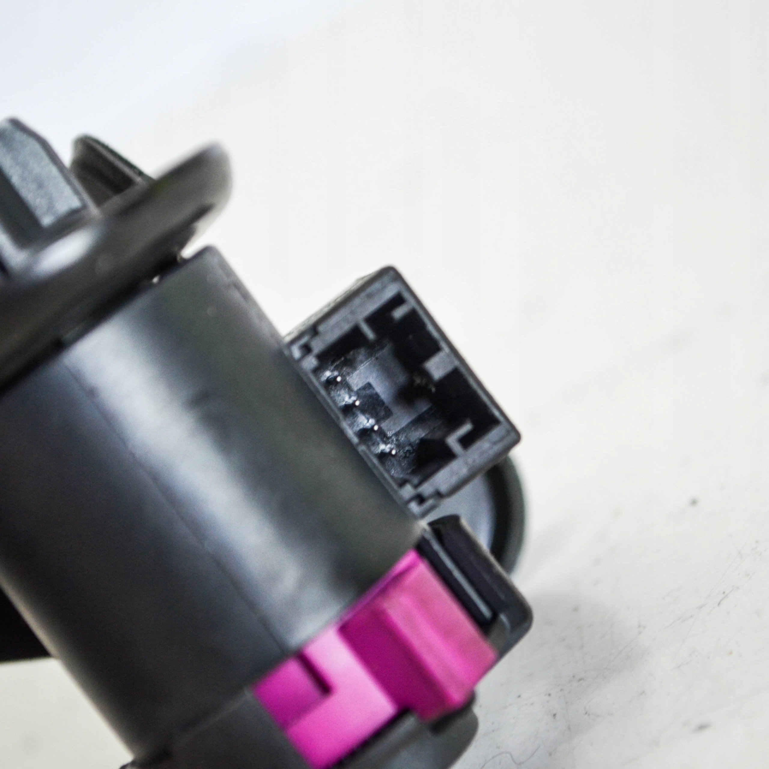 4F2721135A 4F0945459B Inne moduły 2.0 TDI 125 2009 AUDI A6 (4F2 C6) za ...