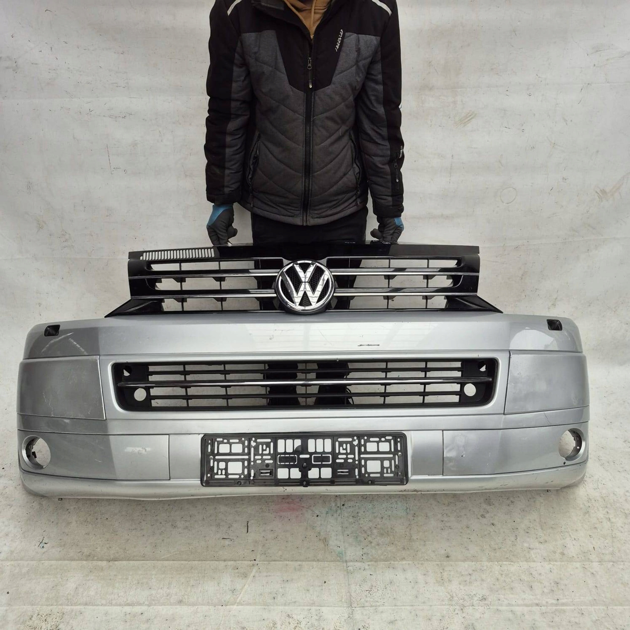 VW T5 MULTIVAN LIFT 09-15 ZDERZAK PRZÓD PRZEDNI SPR za 2500.00PLN z ...