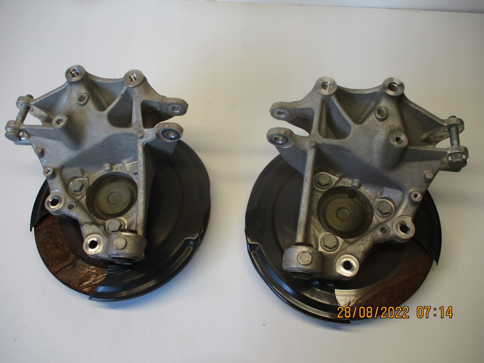 Zwrotnica VOLVO XC40 32246251 32246249 1,5HYB za 399.00PLN z Jaworze ...