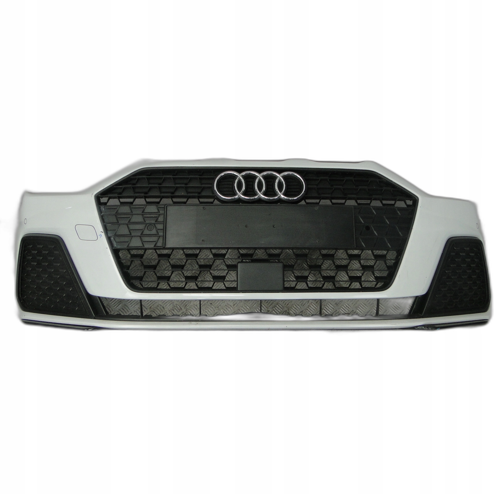 ZDERZAK PRZÓD AUDI A1 S-LINE LS9R 4xPDC 82A 2020 82A807437A za 2999.00PLN z Bielsko-Biała ...