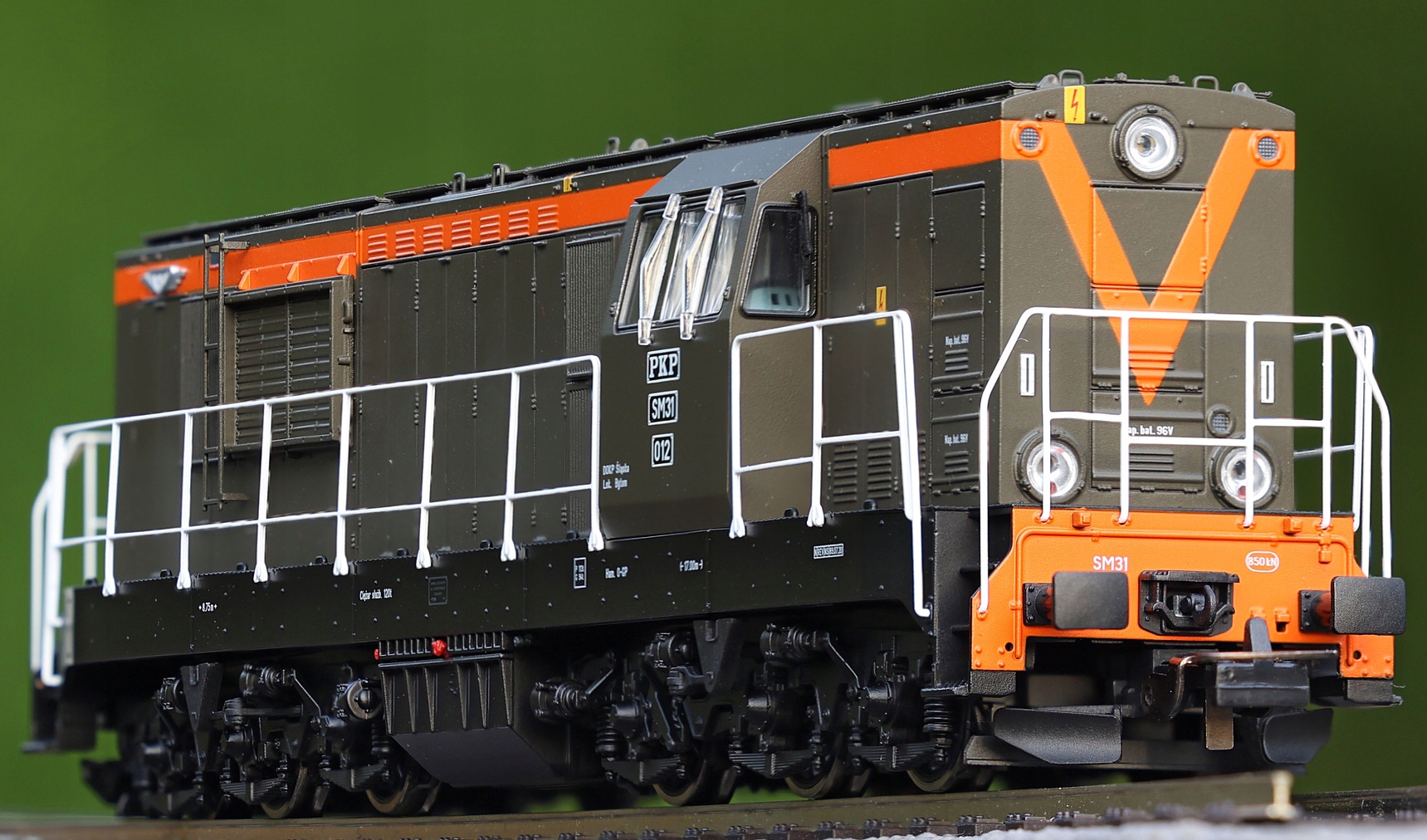 LOKOMOTYWA SPALINOWA MANEWROWA SM31-012 PKP SPALINOWÓZ PIKO 52304 16403987454 - Allegro.pl