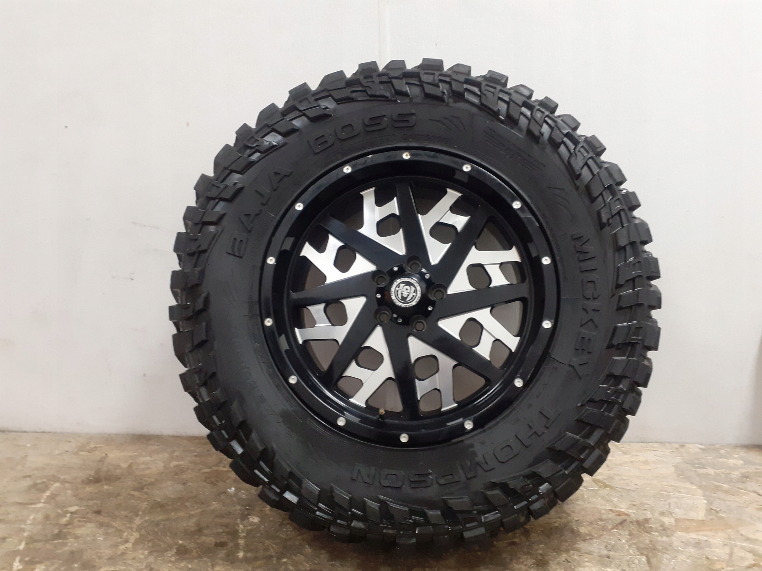 OPONA BAJA BOSS MICKEY THOMPSON 37X12.50 R20 6970004907893 za 1400 ...