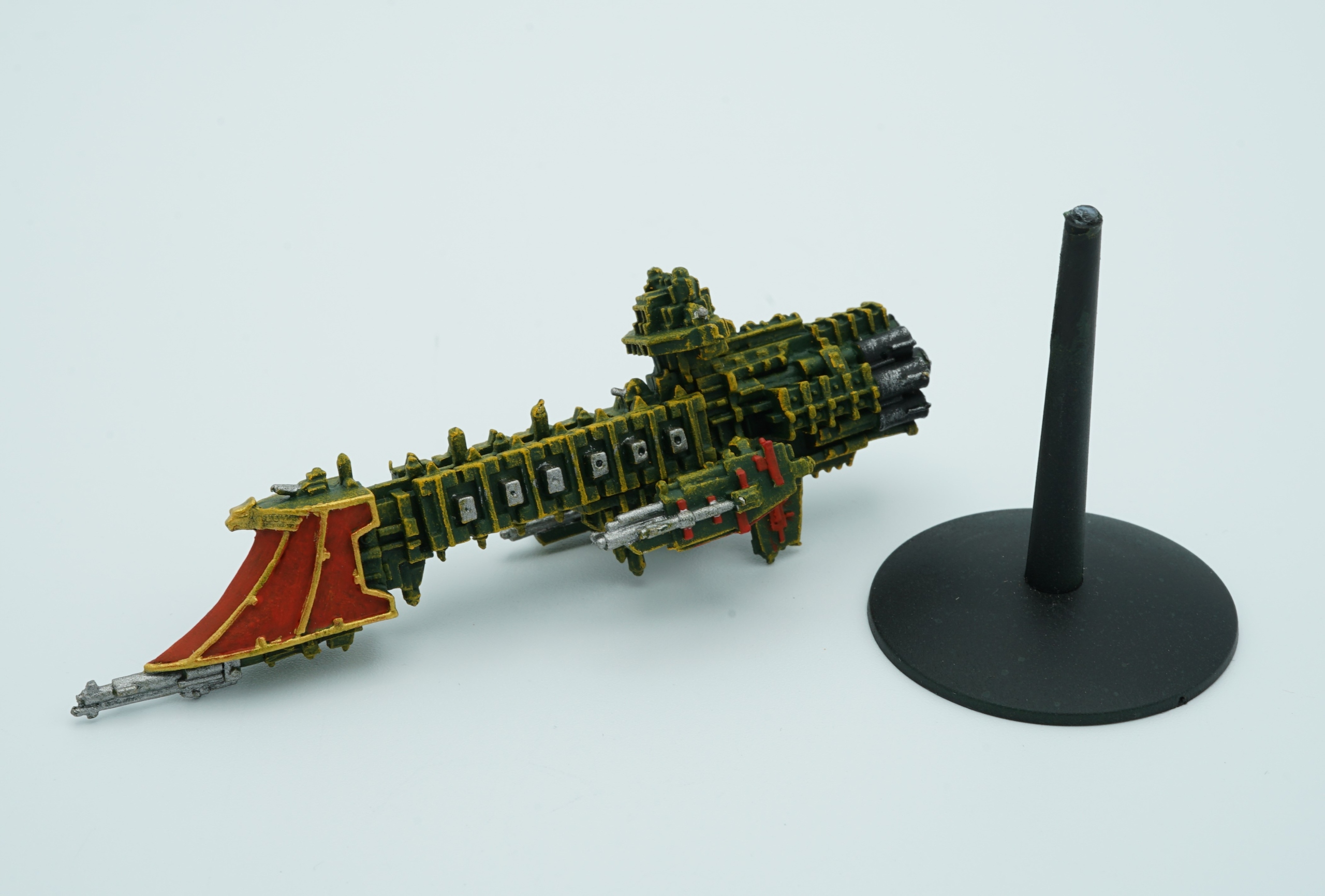 Warhammer 40k Battlefleet Gothic Dauntless Light Cruiser figurka metal ...