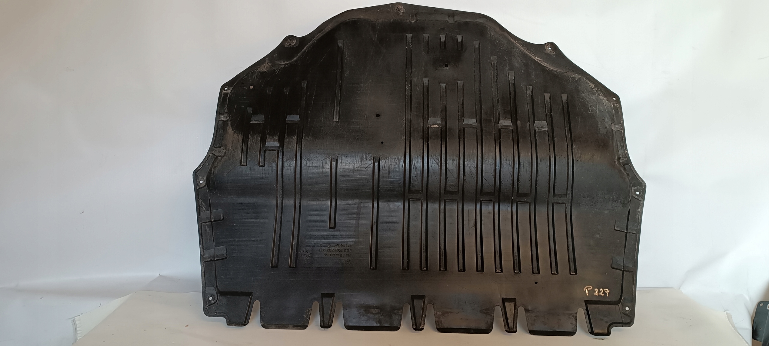 OSŁONA POD SILNIK FABIA IBIZA 6Q0825237-AB za 100.00PLN z MIĘDZYCHÓD ...