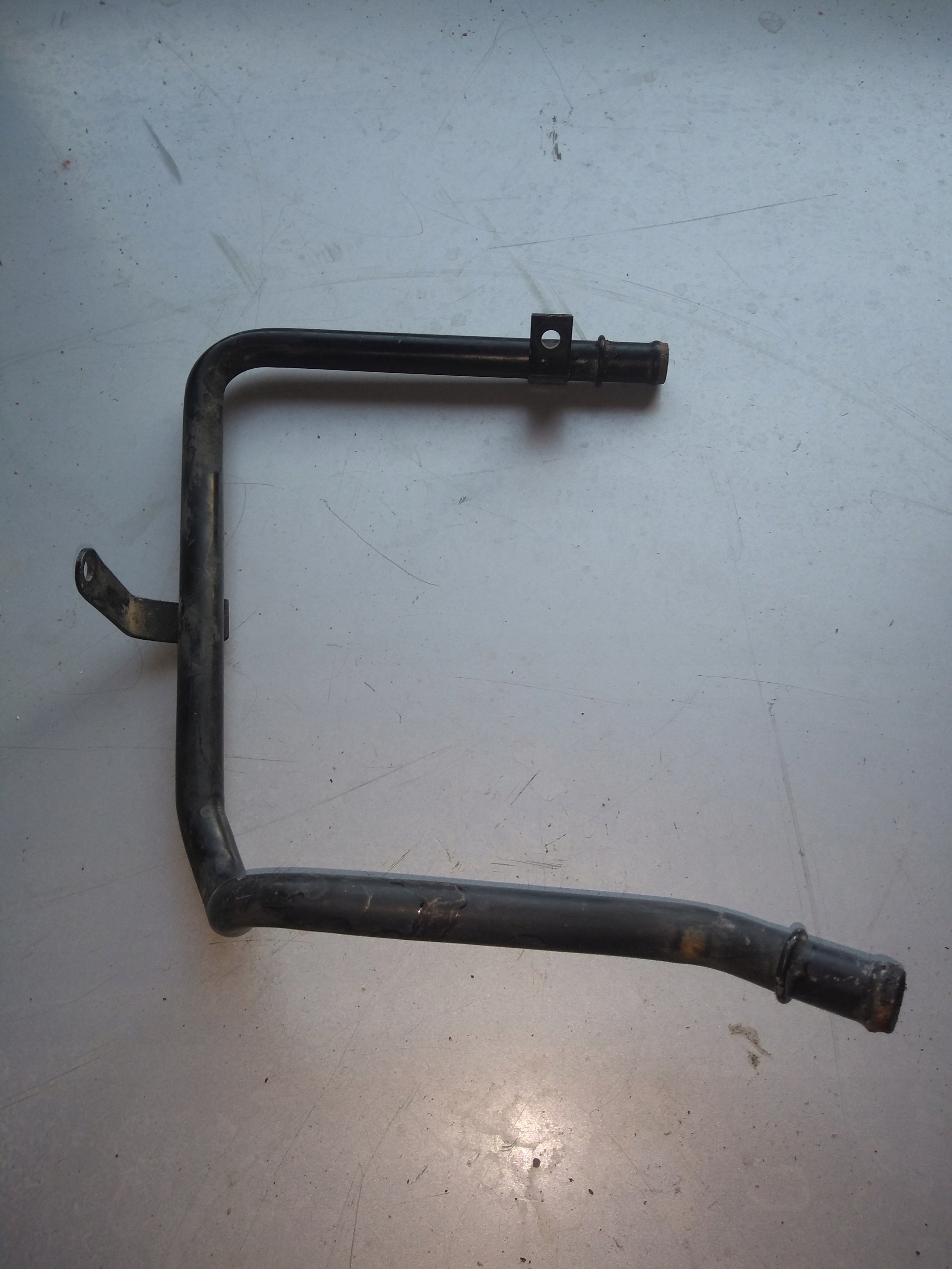 Audi A6 C5 2,5 Tdi przewód wodny 059121065L za 50.00PLN z Łagiewniki ...