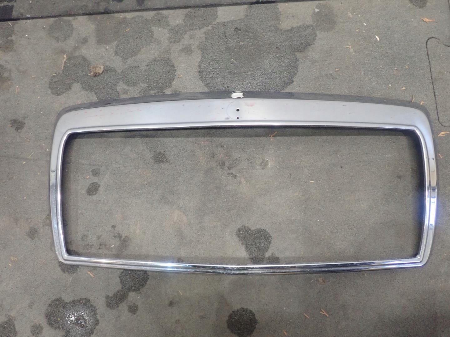 MERCEDES W213 ramka chrom atrapy grilla 2138850200 - porównaj ceny ...