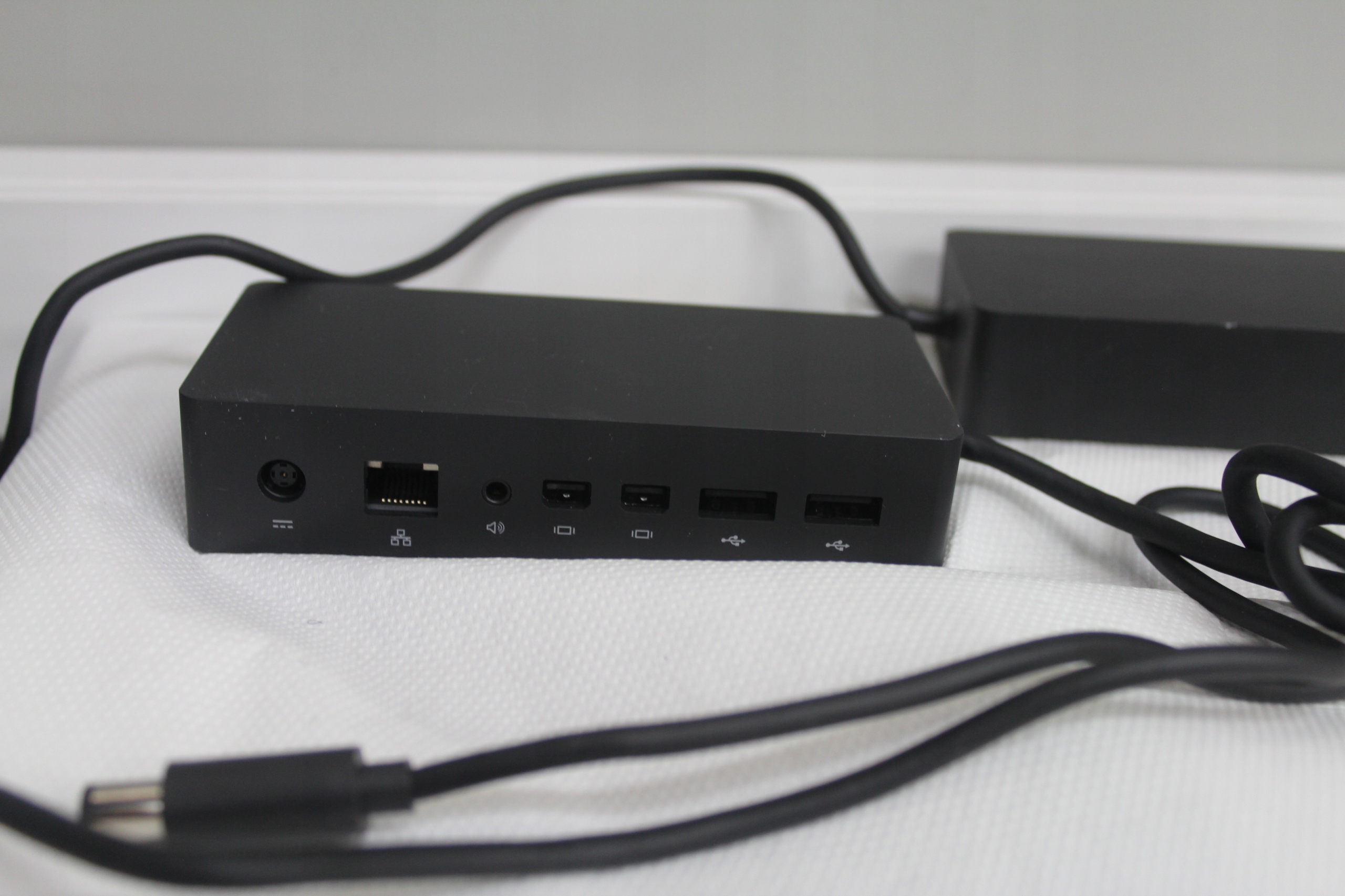 Stacja dokująca Microsoft Surface Dock - Sklep, Opinie, Cena w Allegro.pl Stacja dokująca Microsoft Surface Dock - Sklep, Opinie, Cena w Allegro.pl