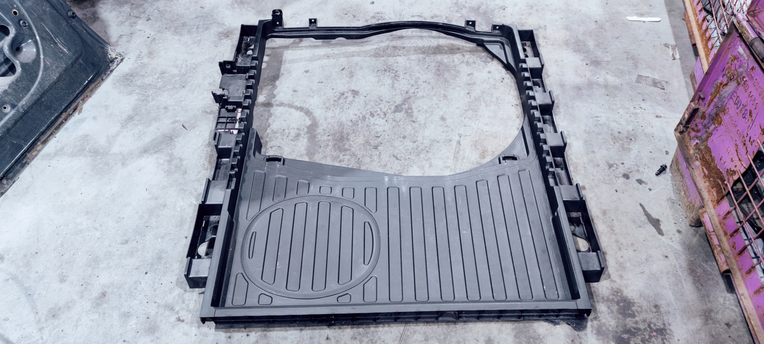 PODŁOGA BAGAŻNIKA AUDI A6 C6 AVANT 4F9864106 4610031139851 za 60.00PLN ...