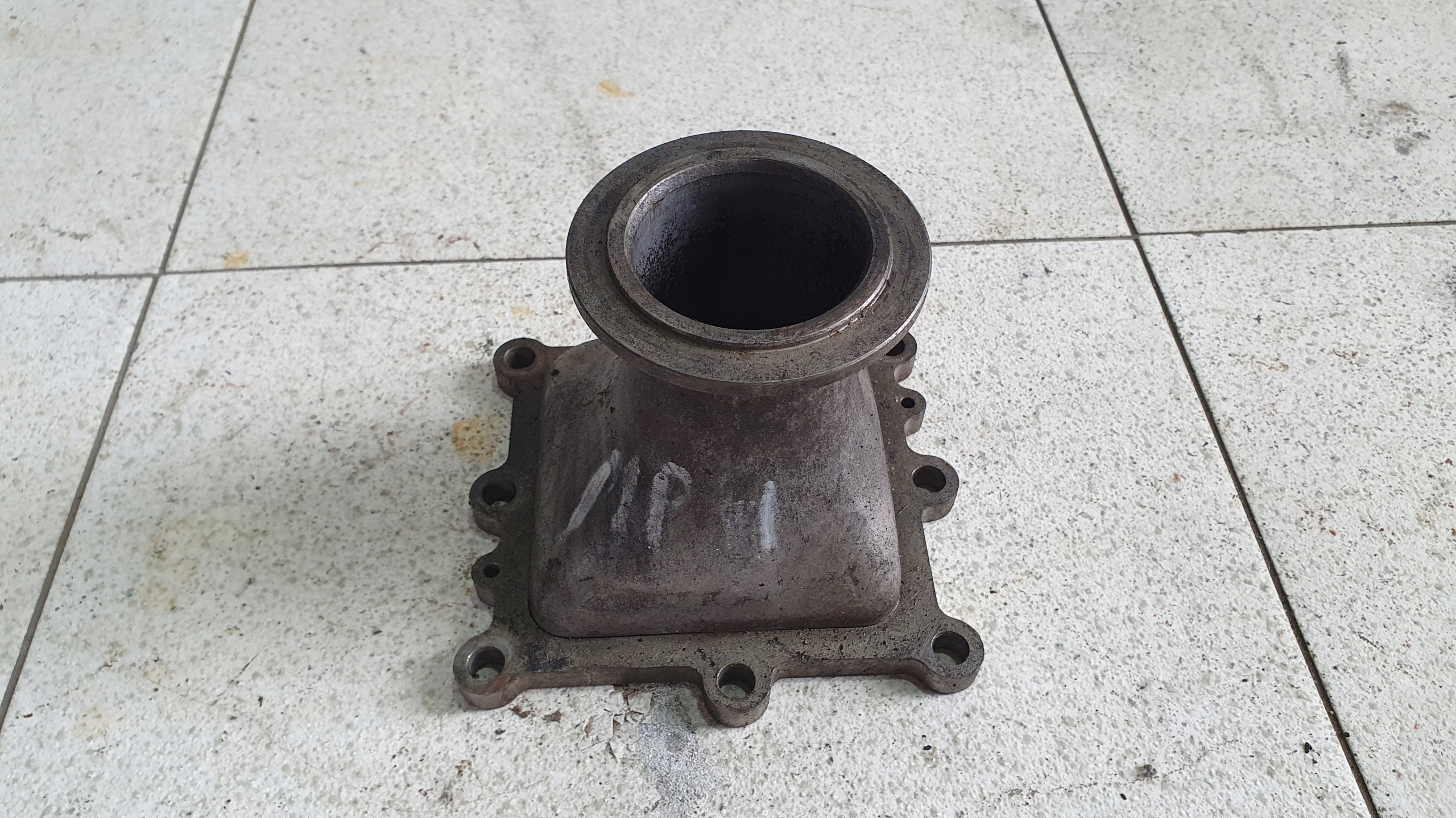 Rura Komin Mercedes Actros MP 4 Rura Komin Mercedes Actros MP 4 ...