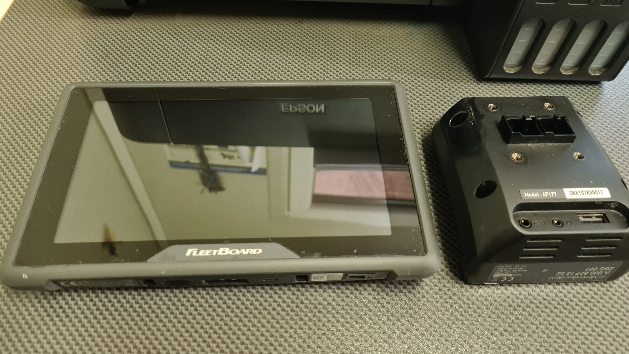 MERCEDES MP4 NAVI WYŚWIETLACZ NAWIGACJA FLEETBOARD za 700.00PLN z ...