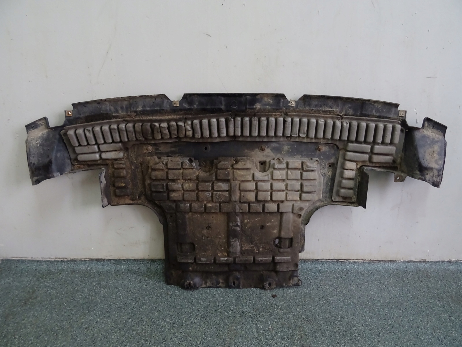 AUDI Q7 4L LIFT OSŁONA DOLNA 7L8825285 za 350.00PLN z BIAŁYSTOK ...