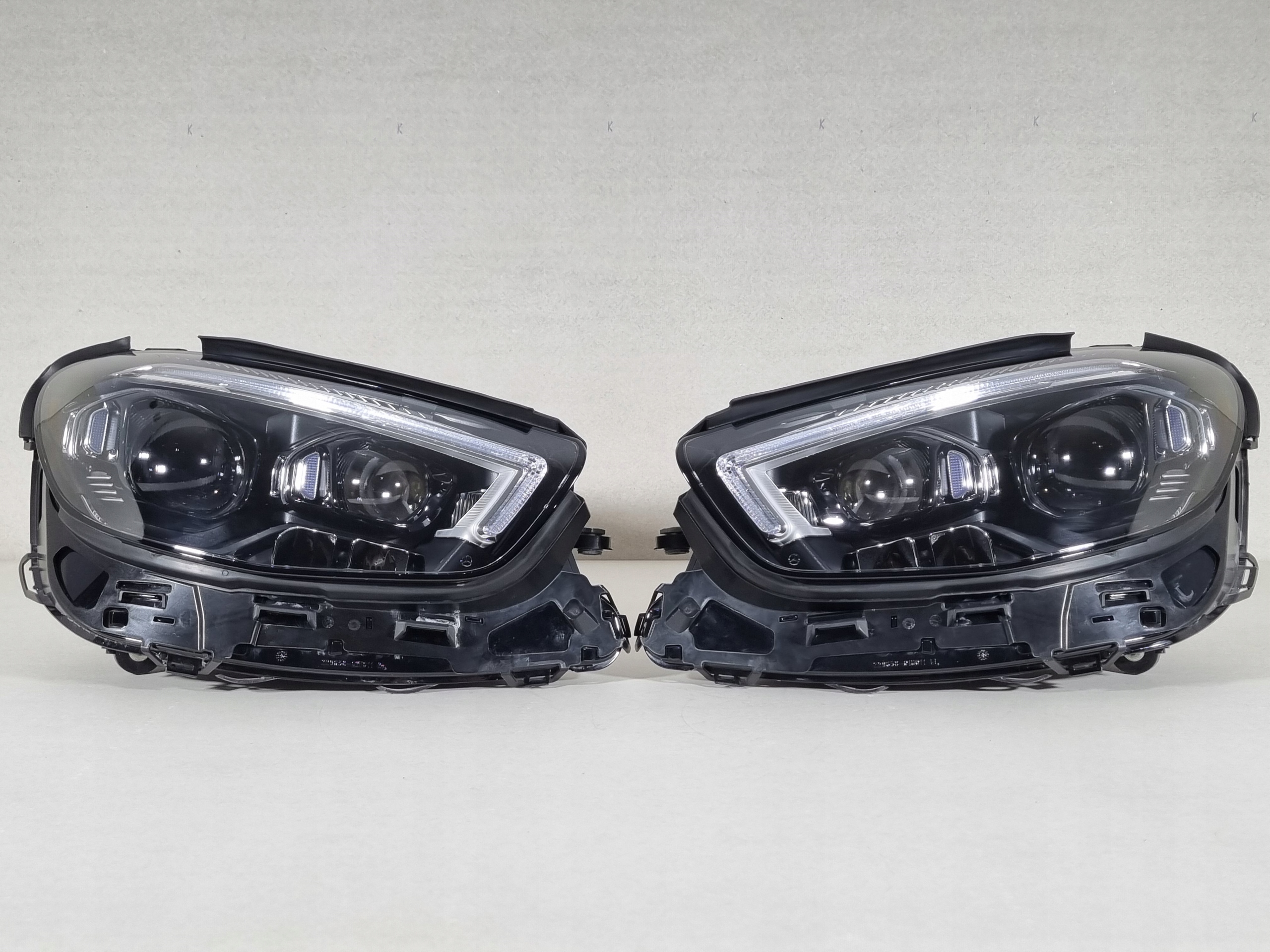 MERCEDES W213 LIFT FULL LED LAMPA LEWA PRAWA PRZÓD A2139068409 za 5200 ...