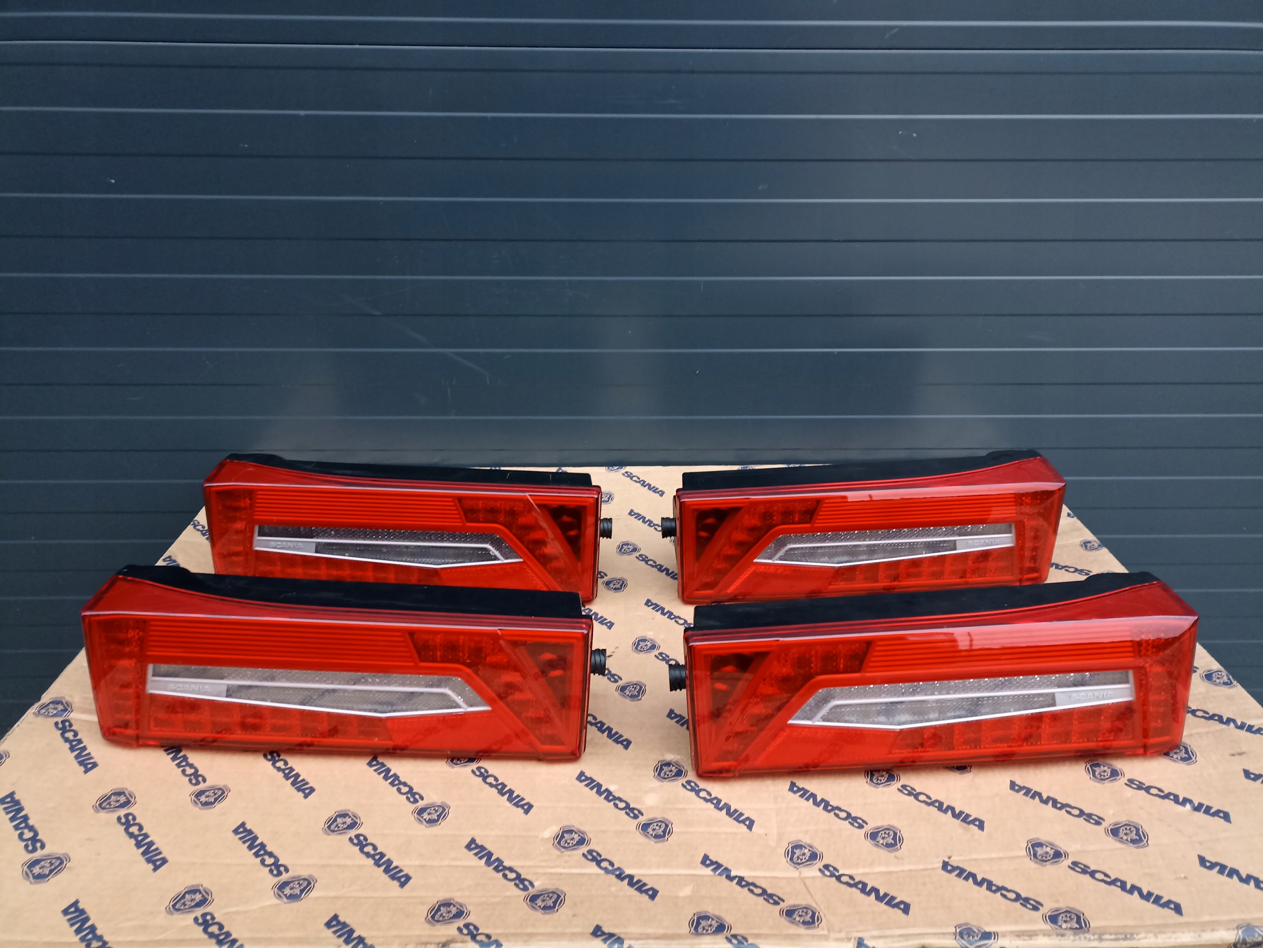 LAMPA TYLNA SCANIA LED NOWY MODEL 2860829 2023 ROK 2860829 za 700 zł z ...