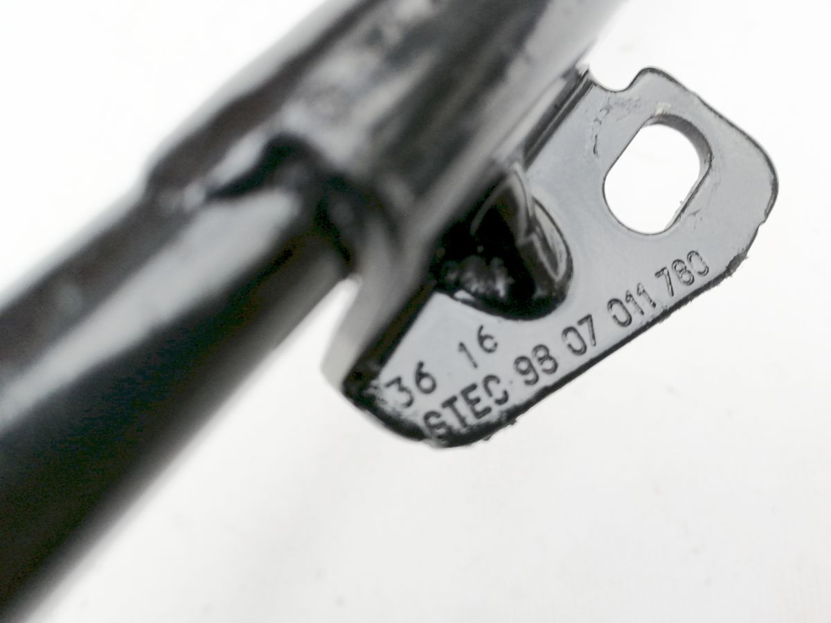 Купить PEUGEOT 2008 208 308 3008 508 1,2THP ЩУП МАСЛА бу из Польши ...